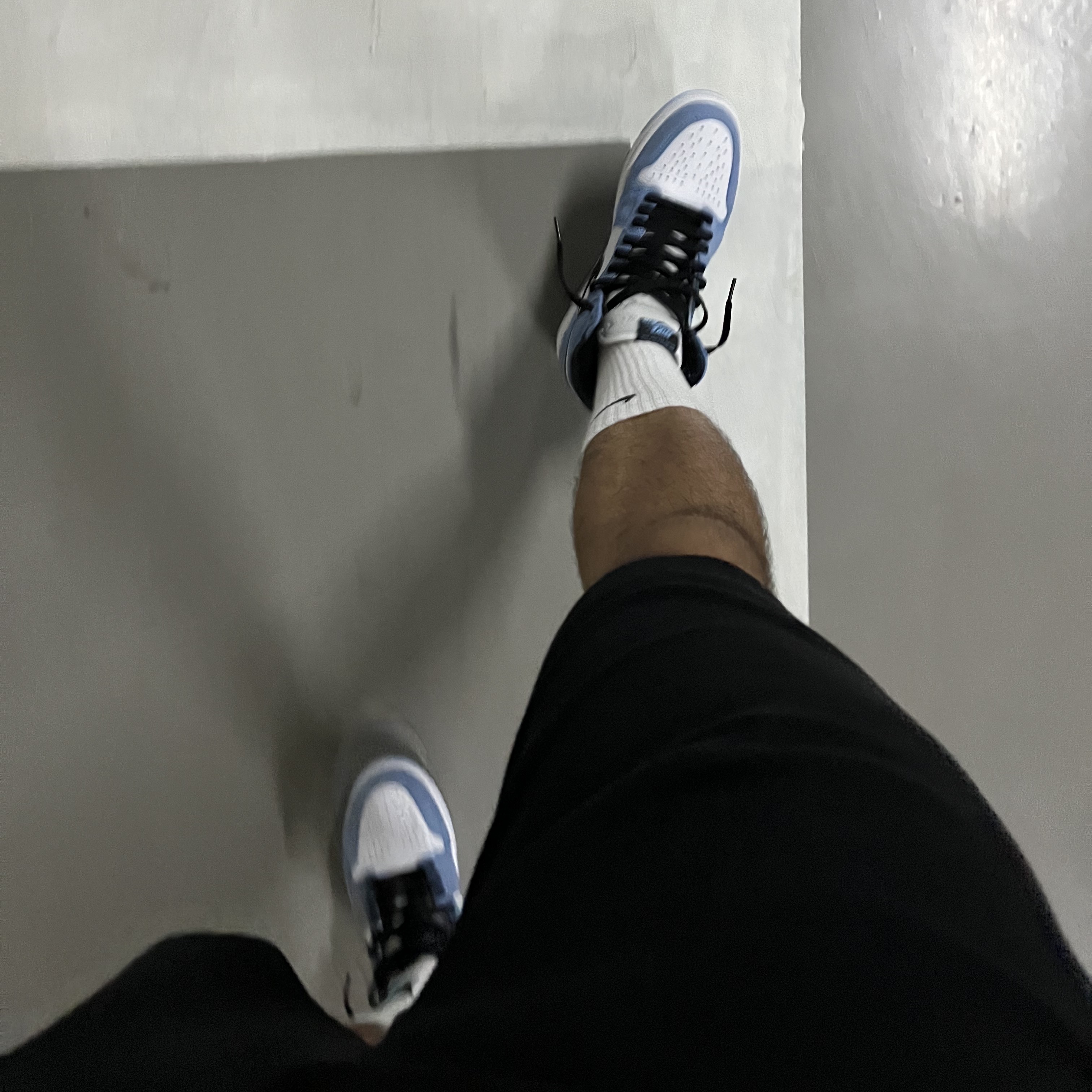 유준 (@k__yj) 님의 게시물 | KREAM