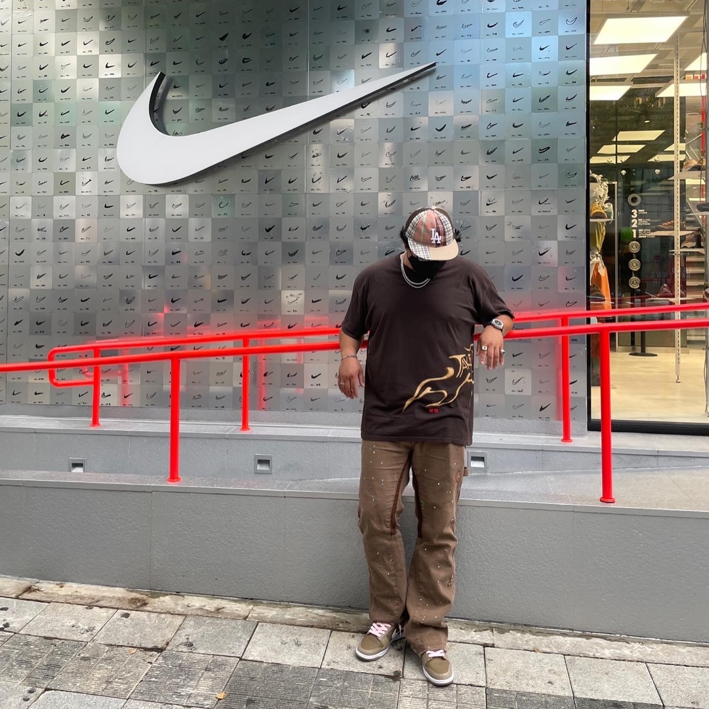 전대우 (@tigerdw) 님의 게시물 | KREAM