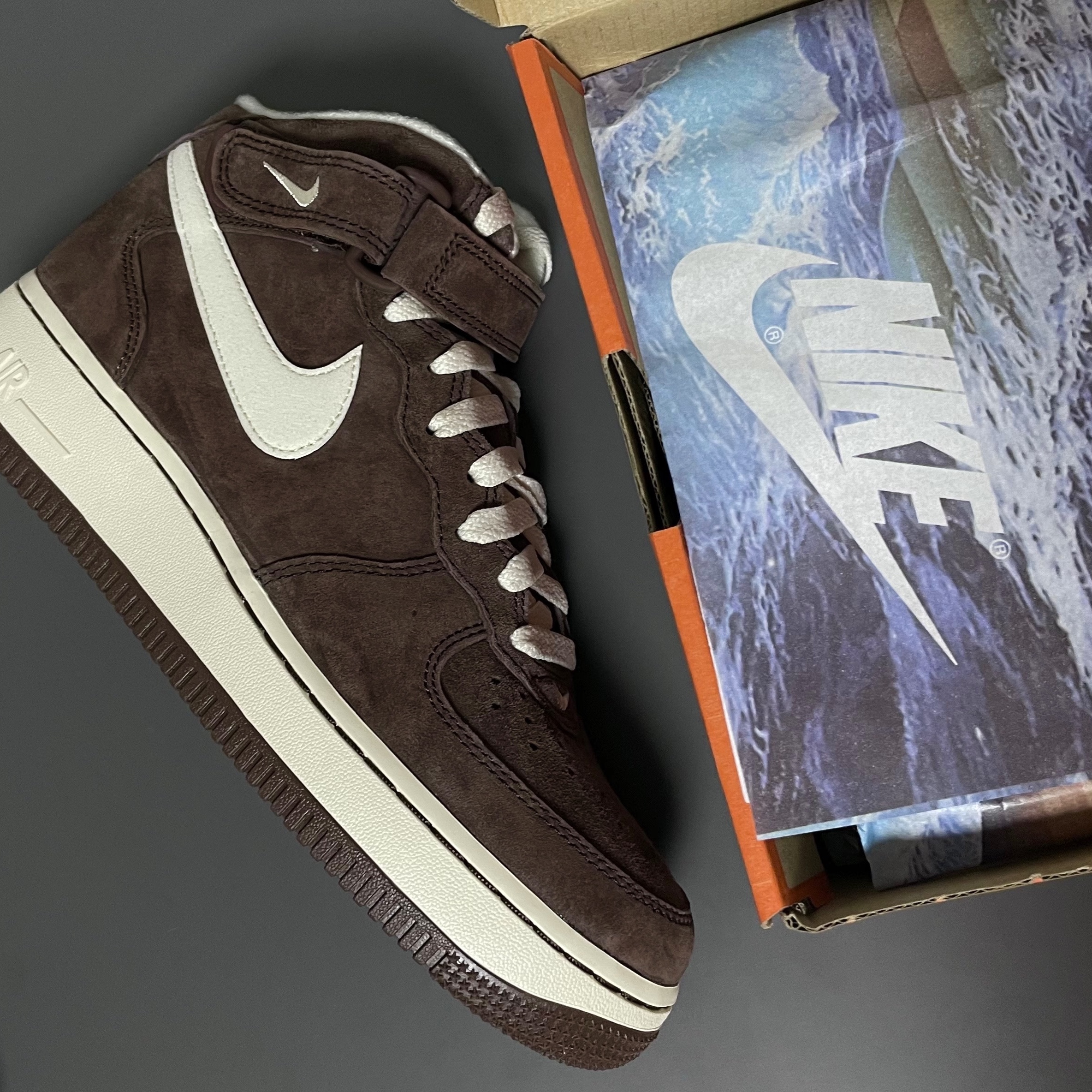 (@_min__e_) 님의 게시물 | KREAM