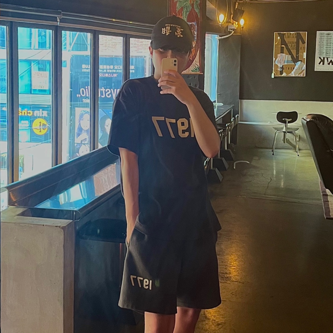 (@chi_hyun__) 님의 게시물 | KREAM