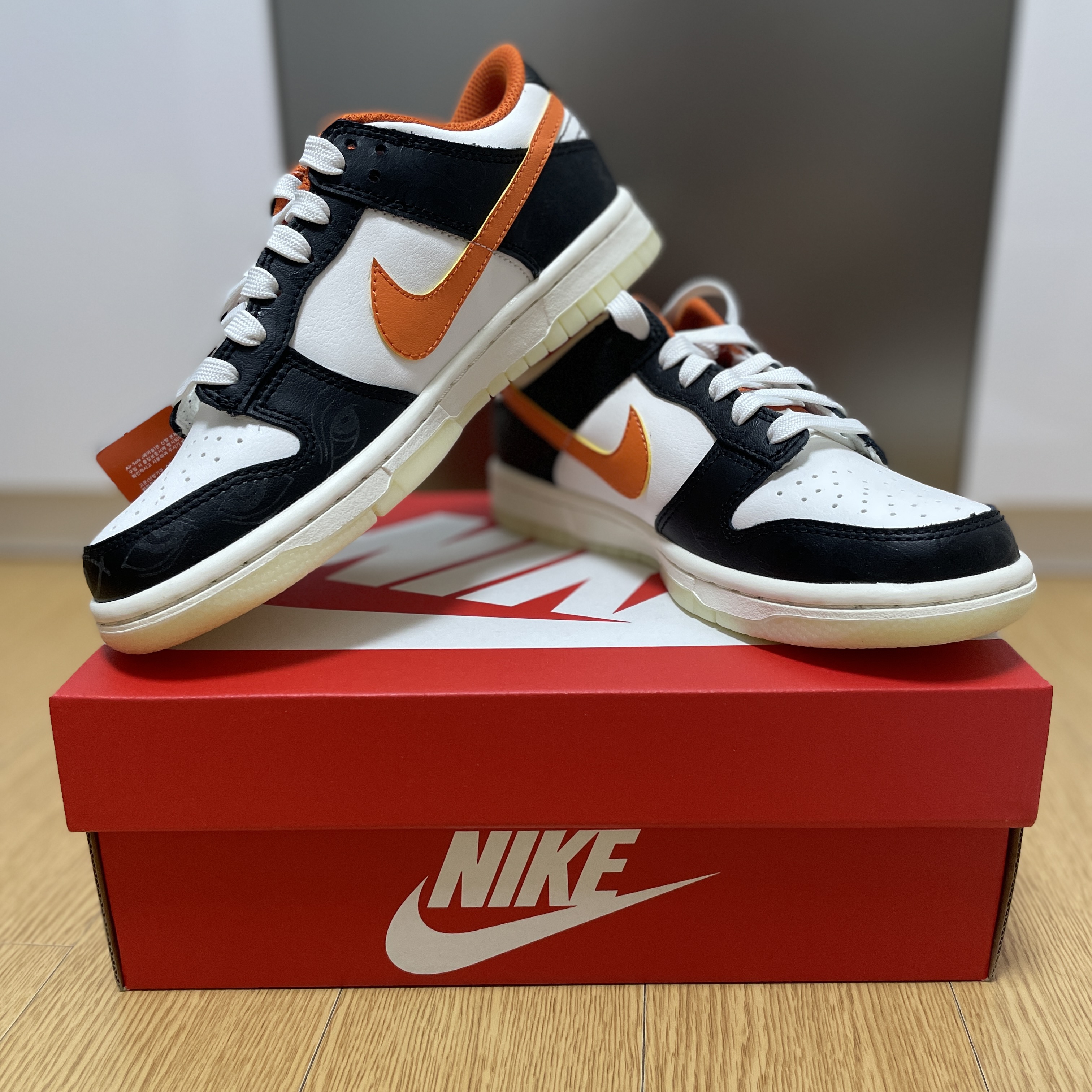 레드문 (@redmoon) 님의 게시물 | KREAM