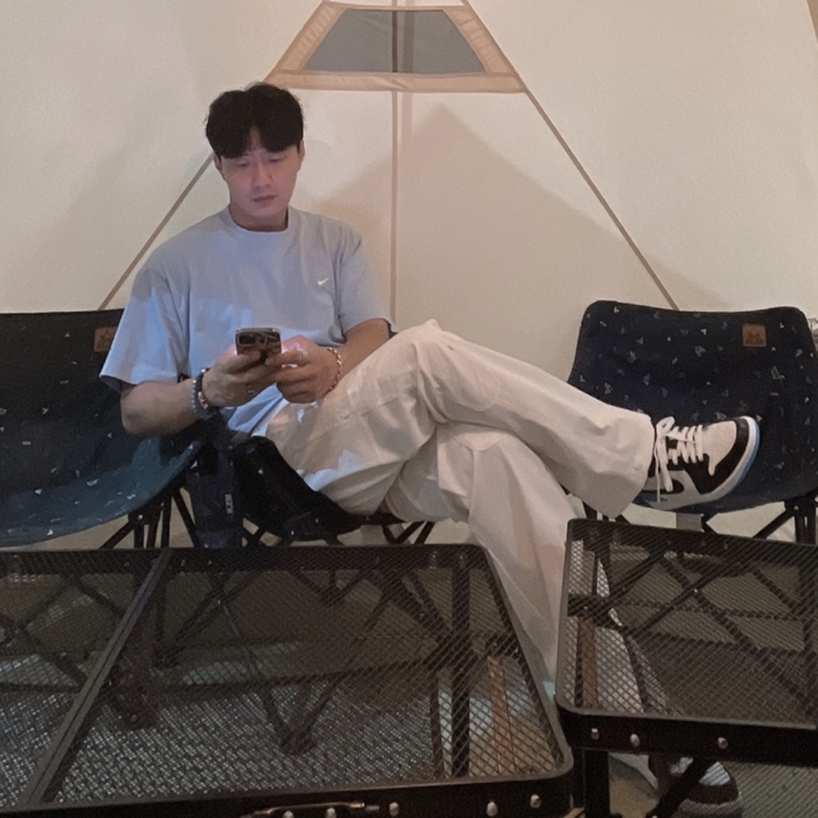 (@_jnkkk) 님의 게시물 | KREAM