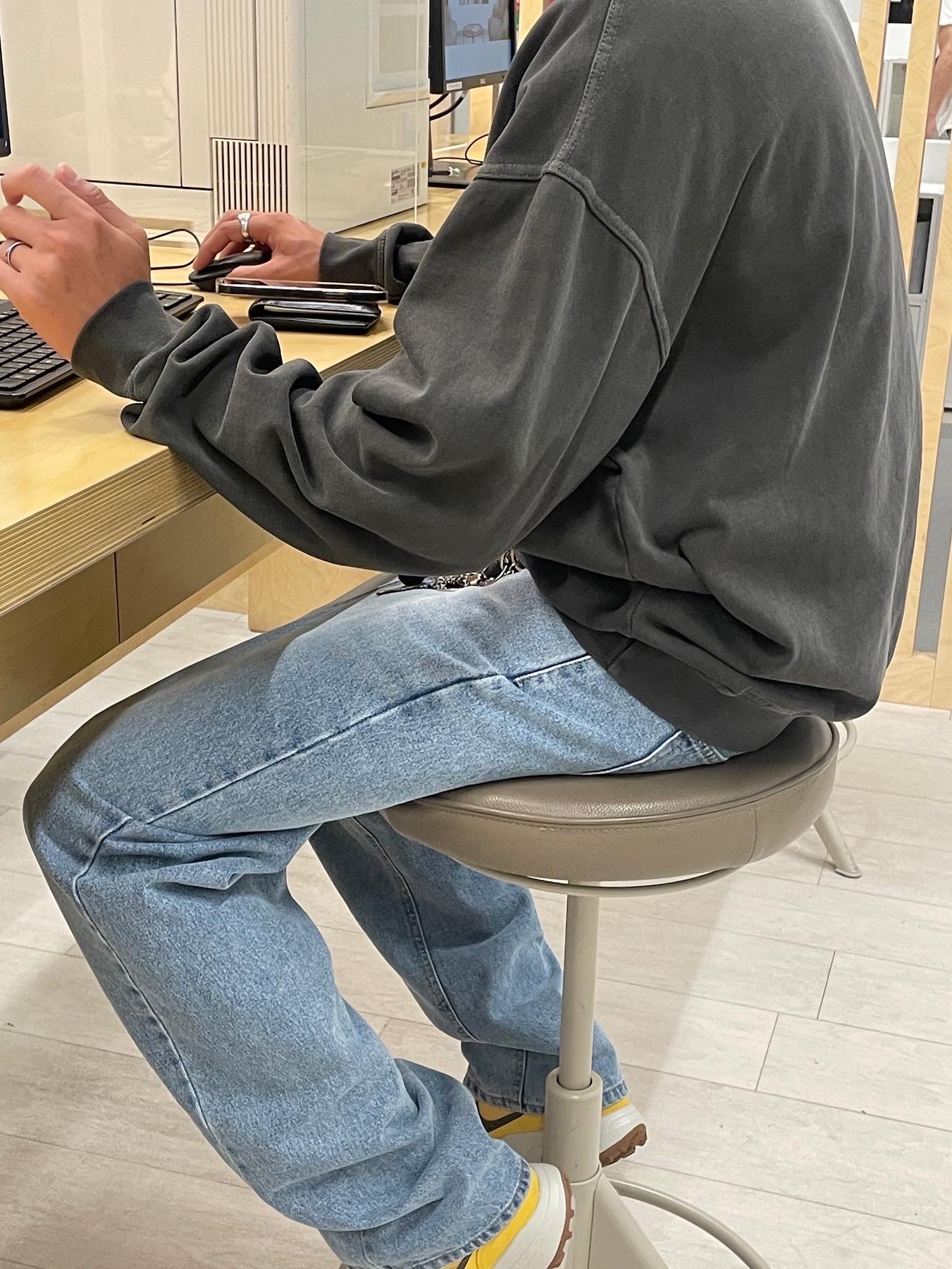 - (@youngseop) 님의 게시물 | KREAM