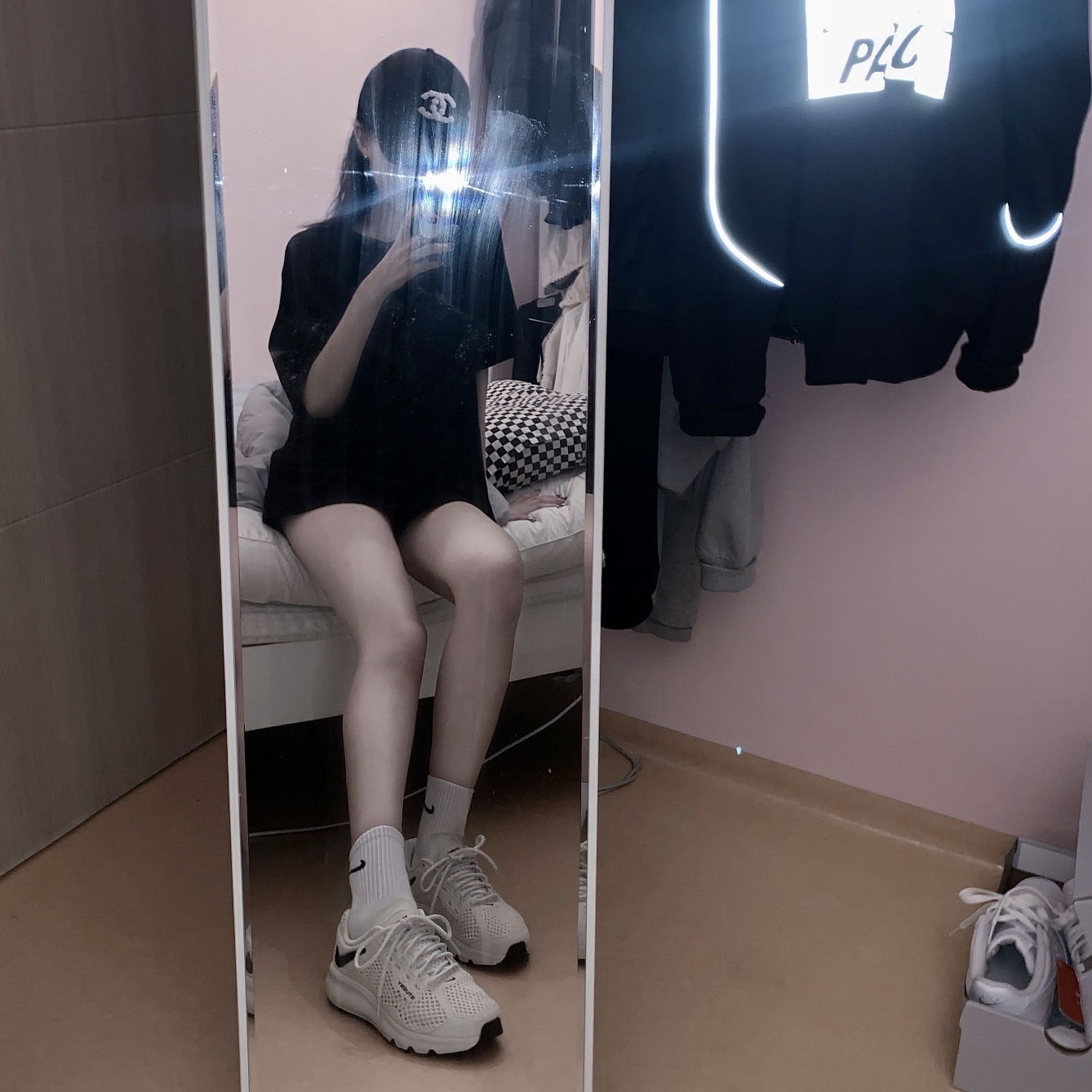 (@lovef8l) 님의 게시물 | KREAM