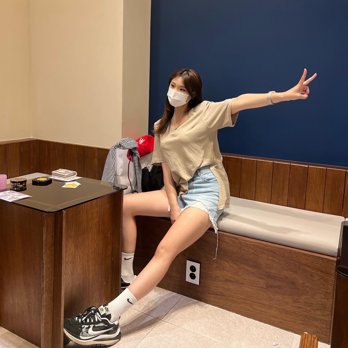 숮 (@su.__.xxi) 님의 게시물 | KREAM