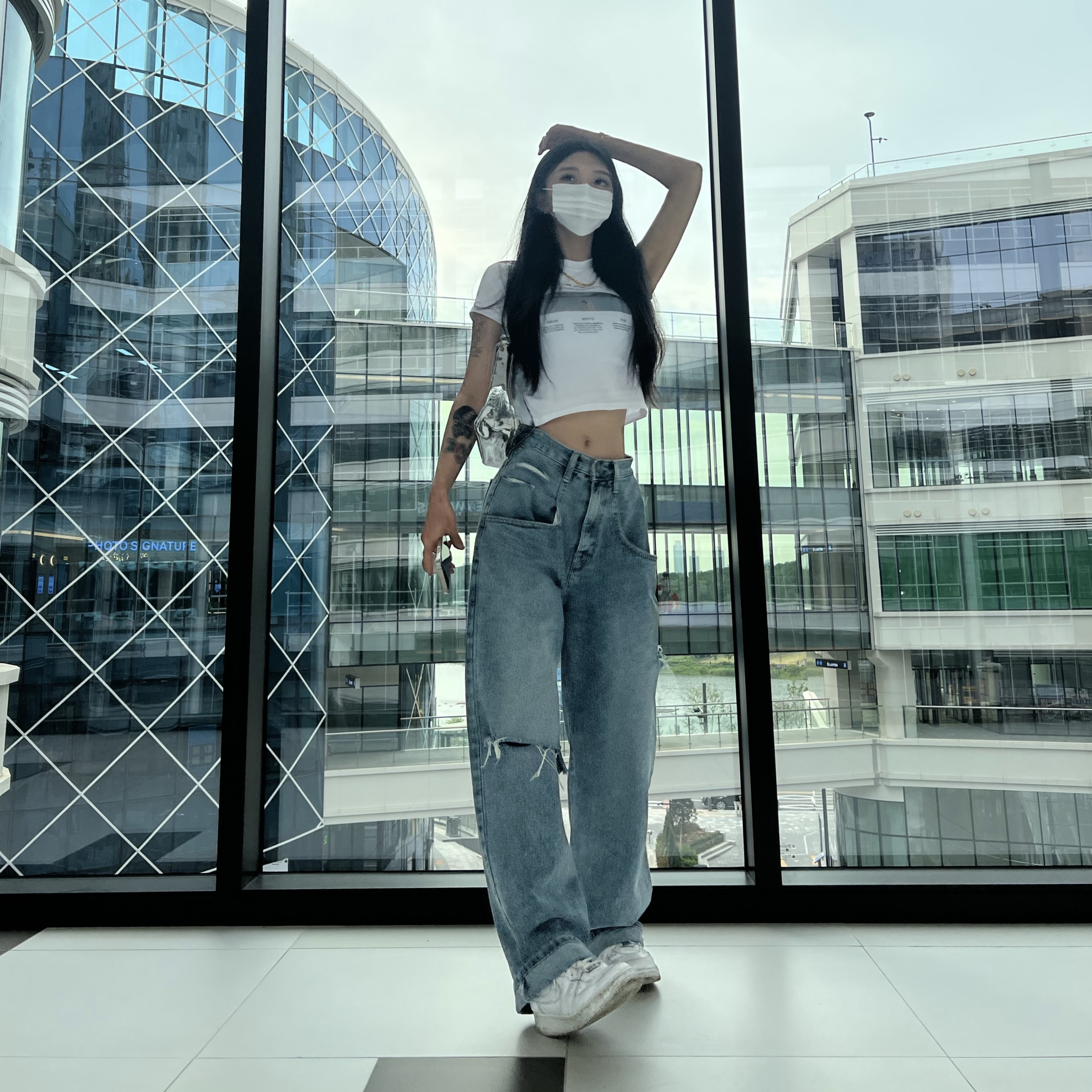 난 즈흐다..해🍥 (@j.hingg) 님의 게시물 | KREAM