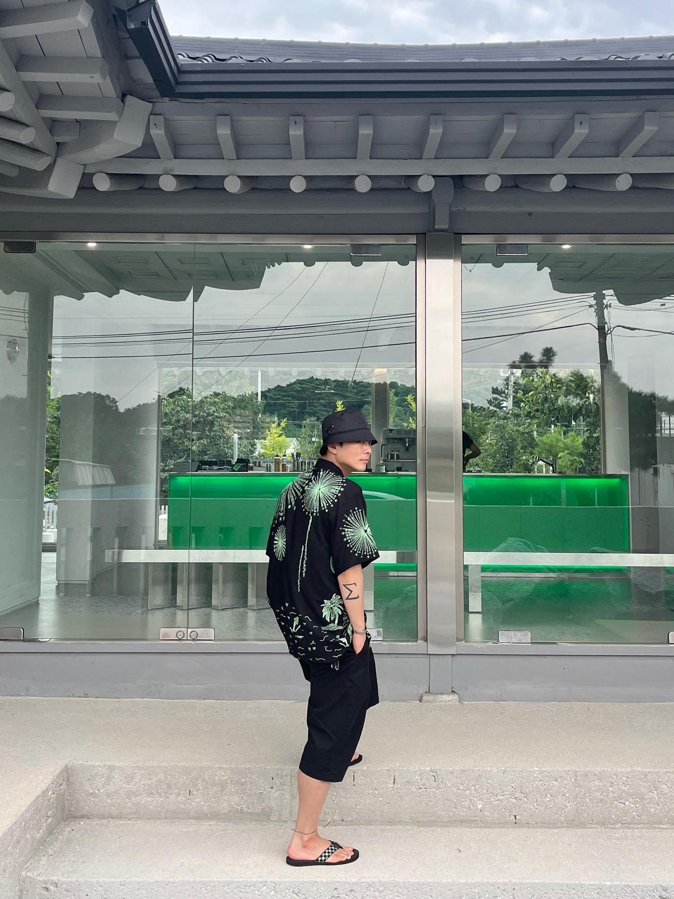 (@_keemsh) 님의 게시물 | KREAM