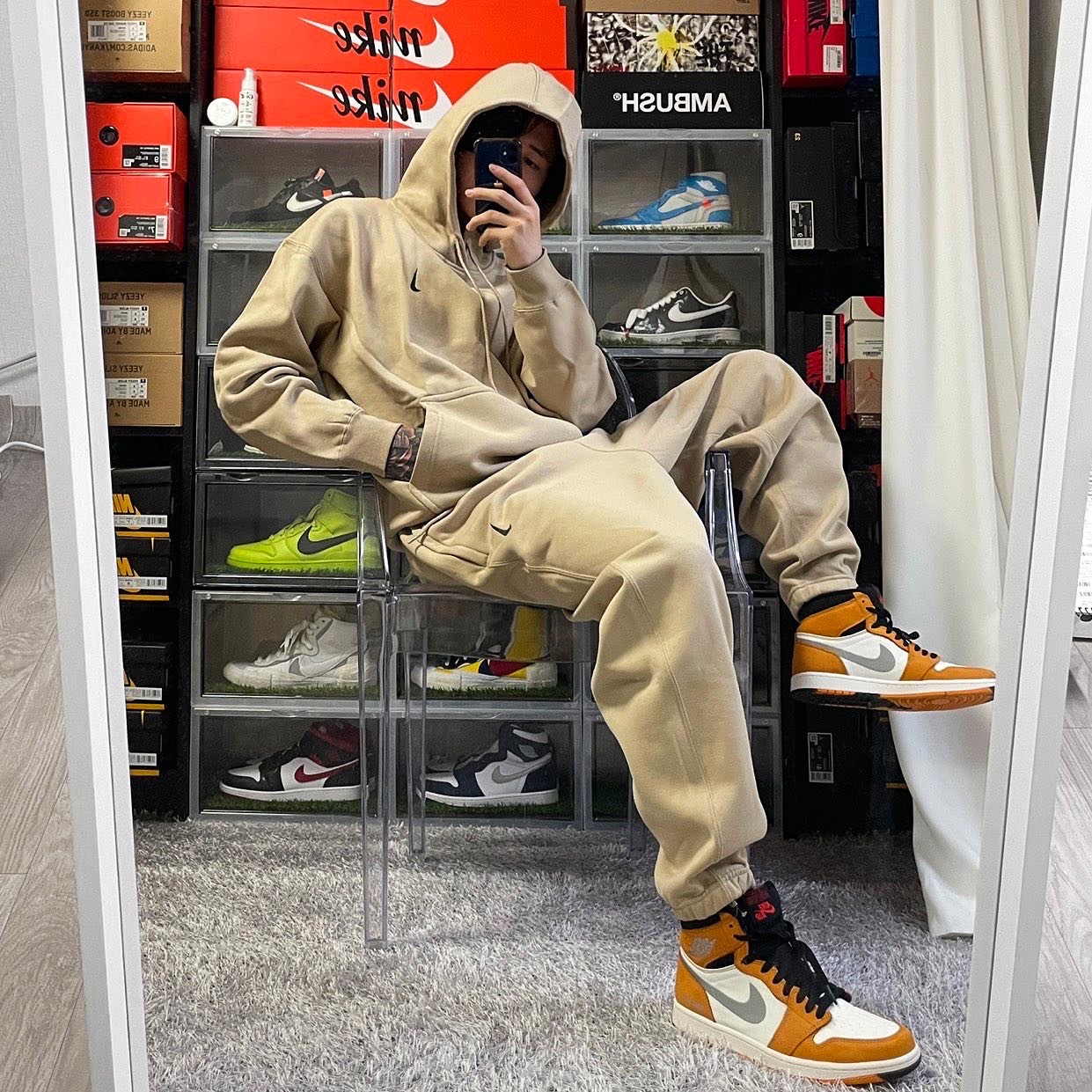 류시키 (@ryu_si_ki) 님의 게시물 | KREAM