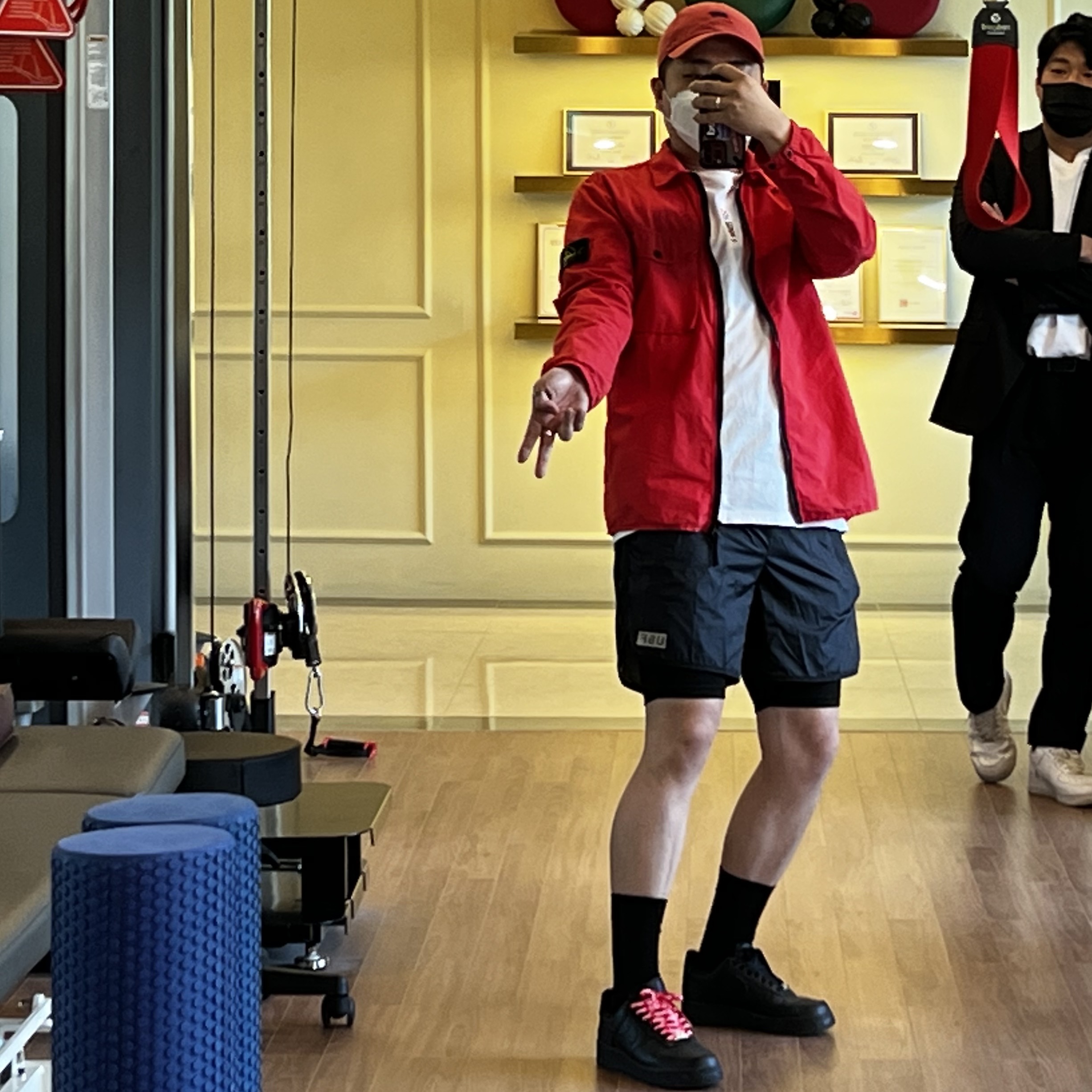 @hoon_x_hoon (@hoon_x_hoon) 님의 게시물 | KREAM