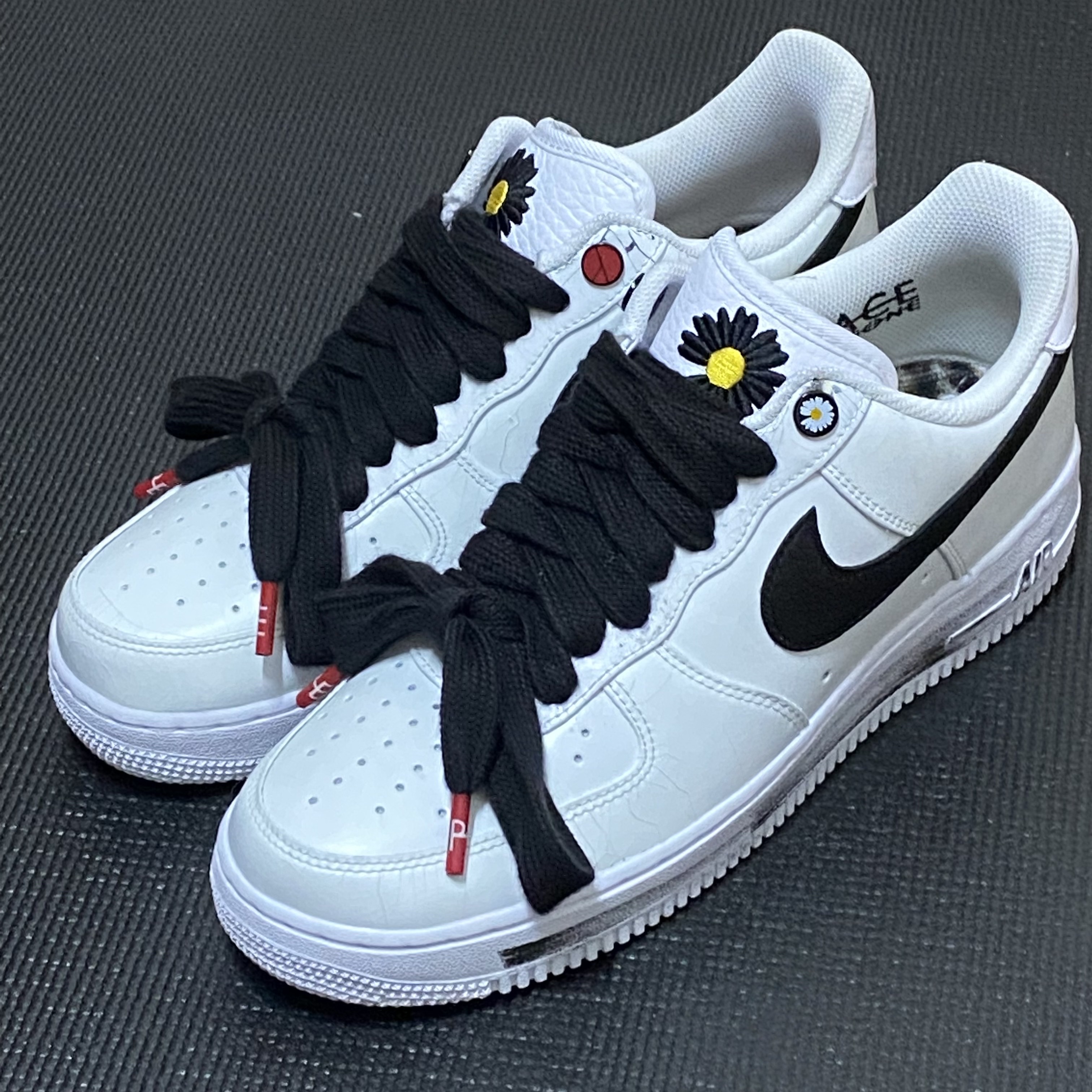 쯔현밍 (@ming_9u) 님의 게시물 | KREAM