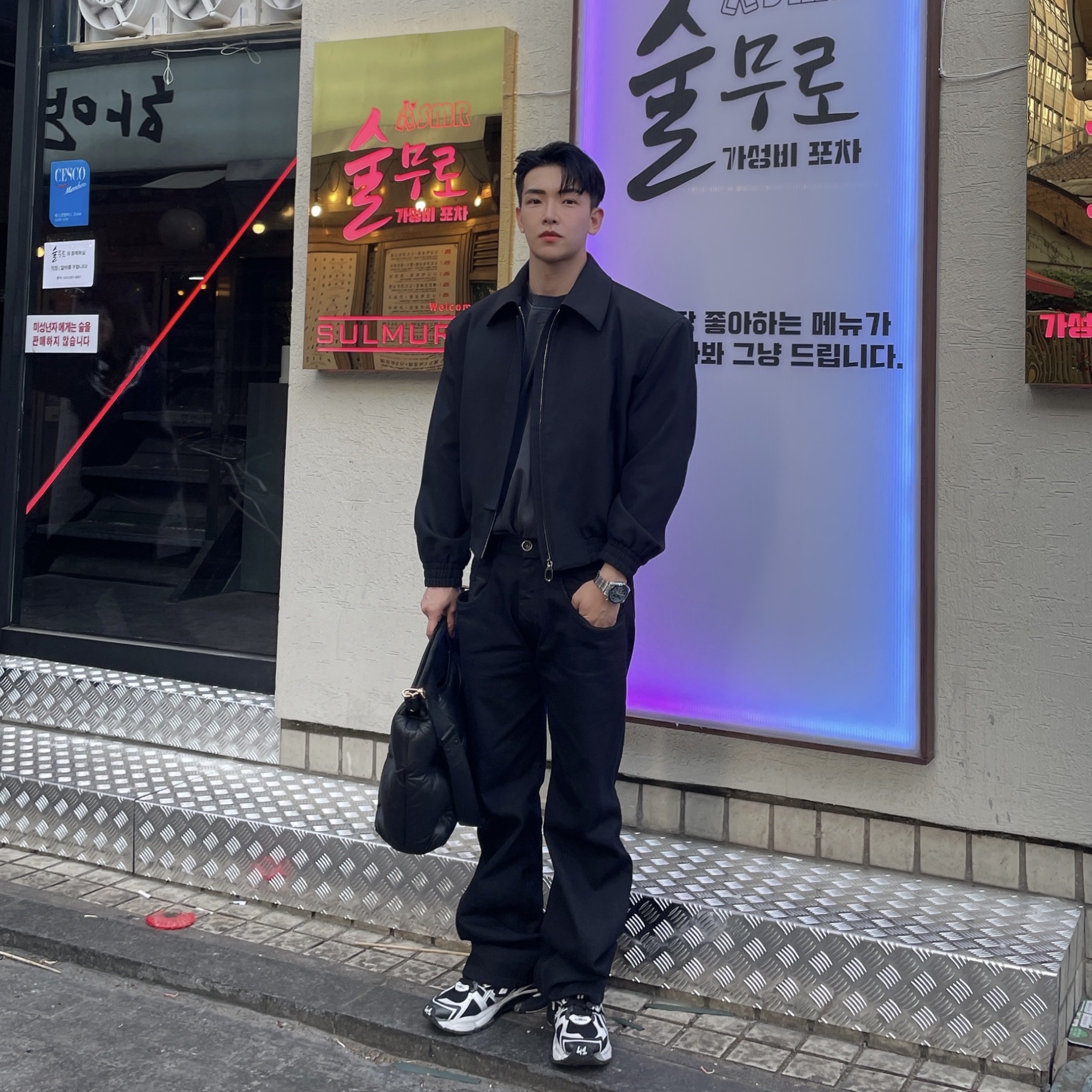 gun.w0_0 (@gun.w0_0) 님의 게시물 | KREAM