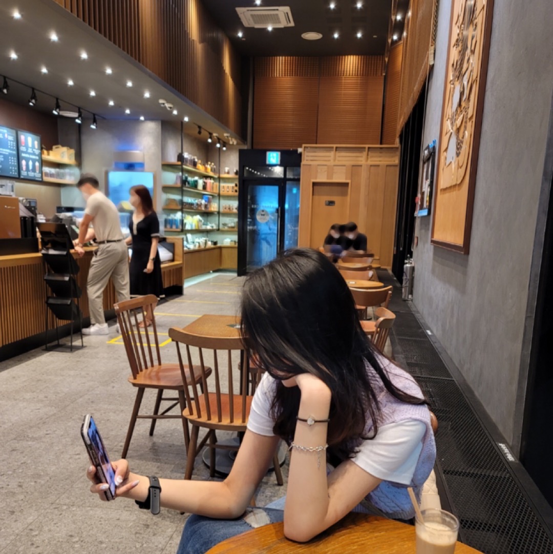 주이 (@yeon_joo) 님의 게시물 | KREAM