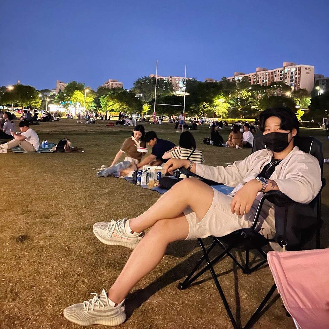 진봉규 (@jin.b2) 님의 게시물 | KREAM