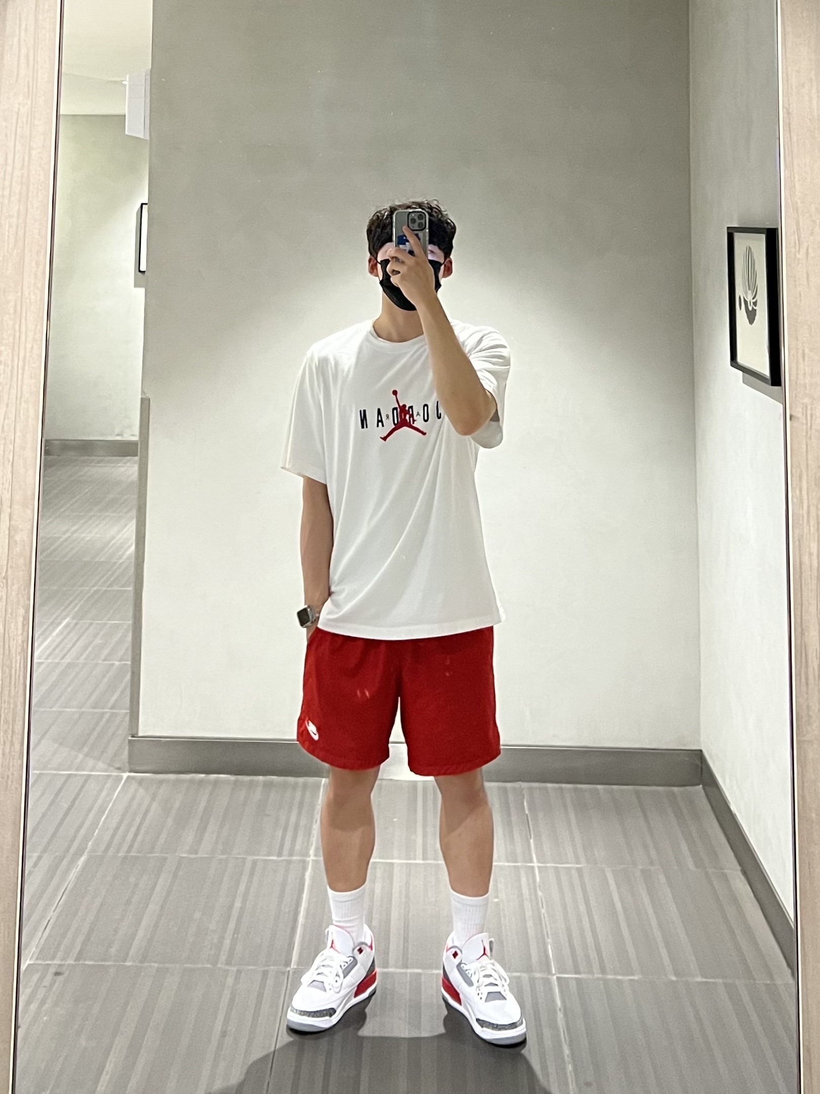 (@tech_s2) 님의 게시물 | KREAM