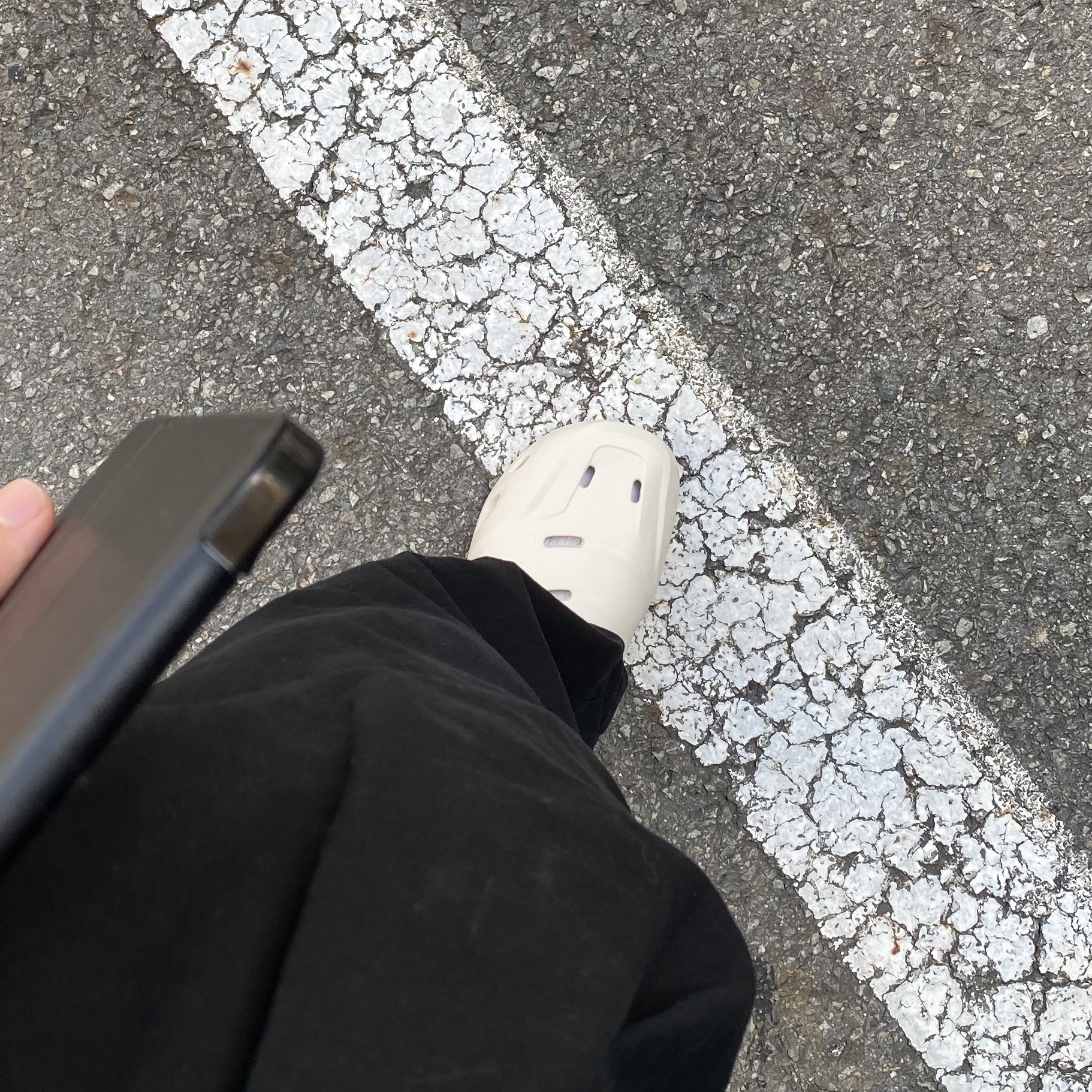 못나는새 (@0_iae) 님의 게시물 | KREAM