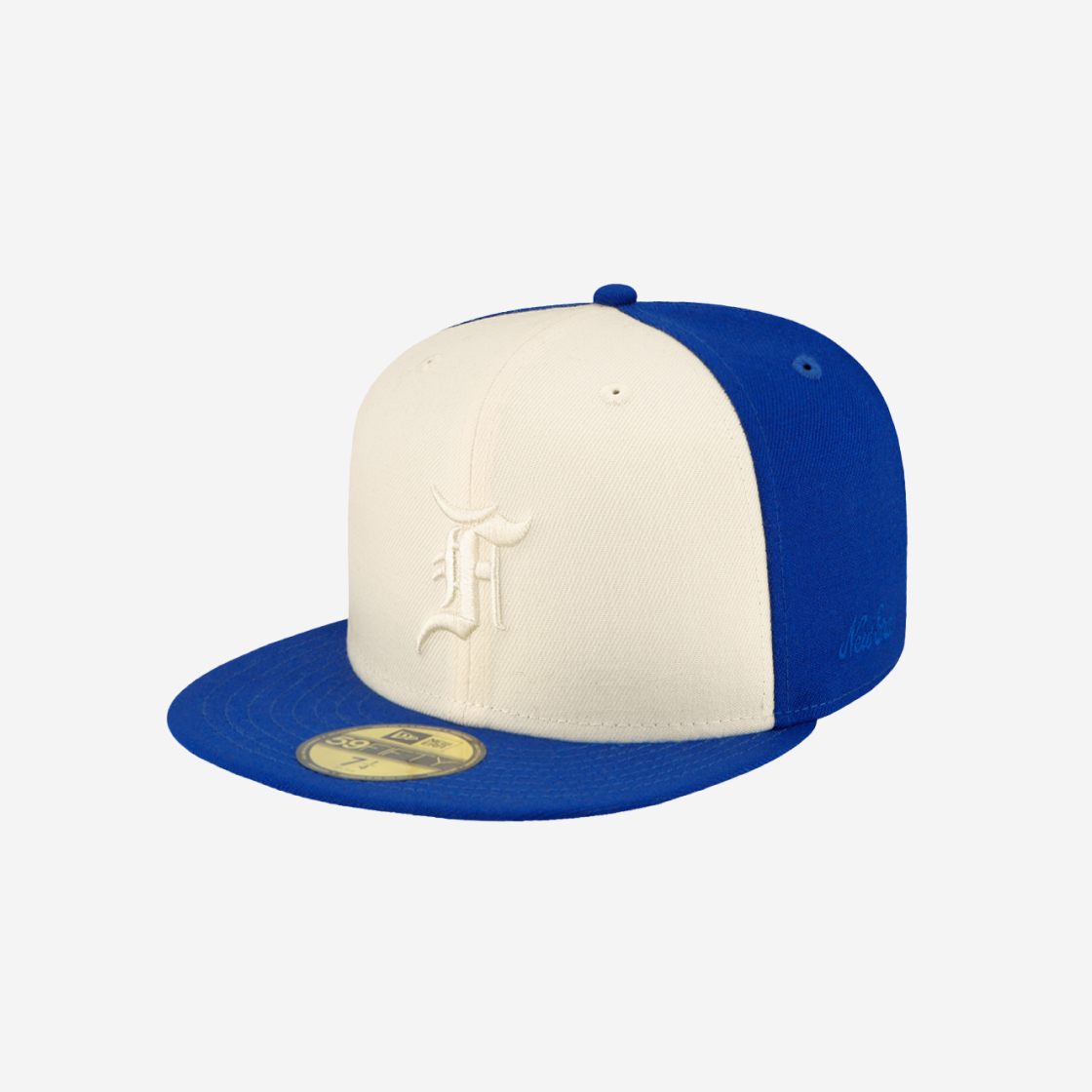 에센셜 x 뉴에라 사이즈 캡 라이트 로얄 | Essentials | KREAM