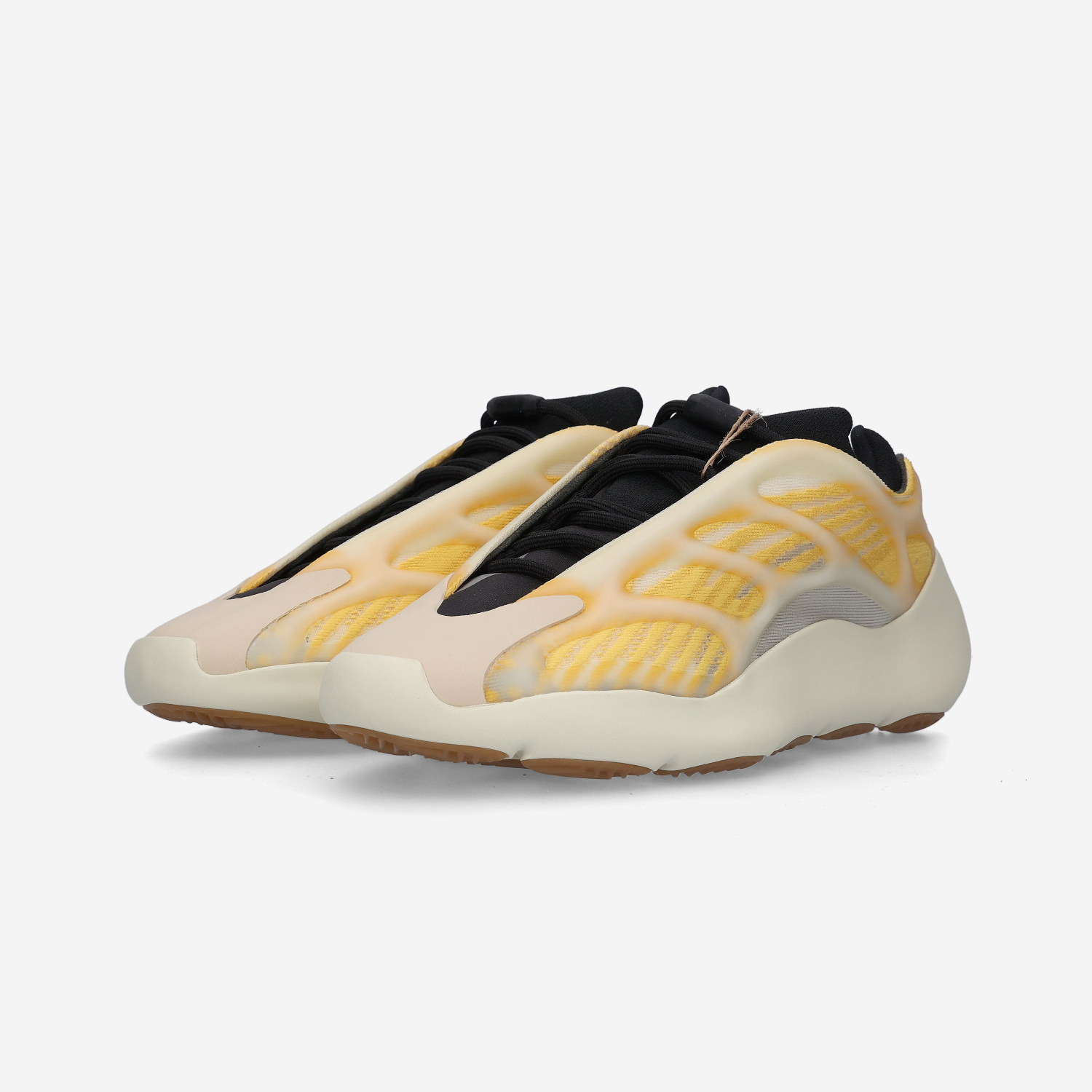 아디다스 이지 700 V3 모노 사플라워 | KREAM