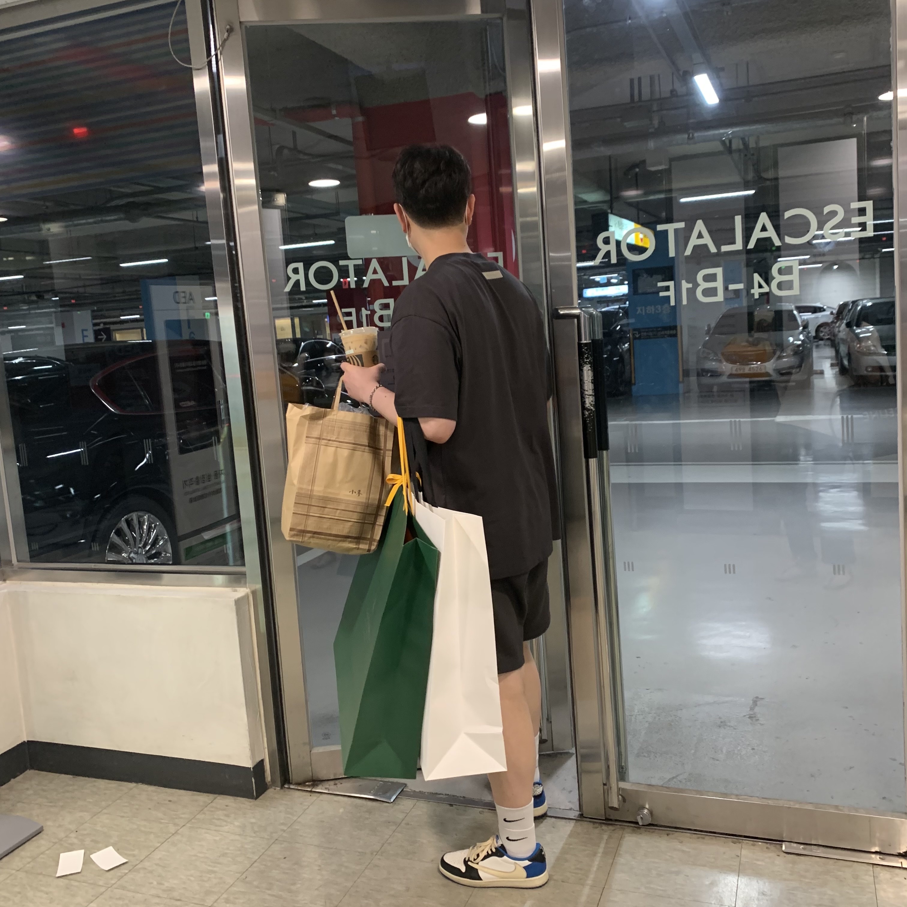 나이키어린이😎 (@ll_ik) 님의 게시물 | KREAM