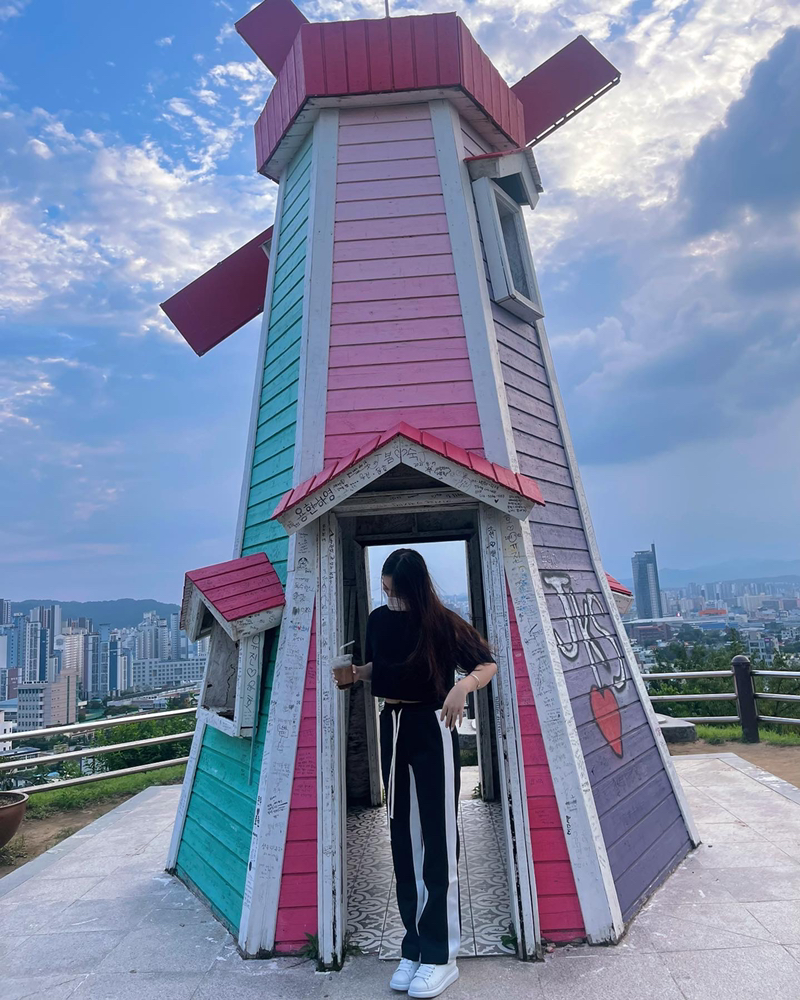 yy (@cherishyiy) 님의 게시물 | KREAM