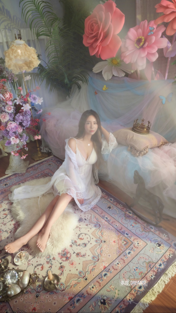 만족할때까지 : ) (@iam_hee) 님의 게시물 | KREAM