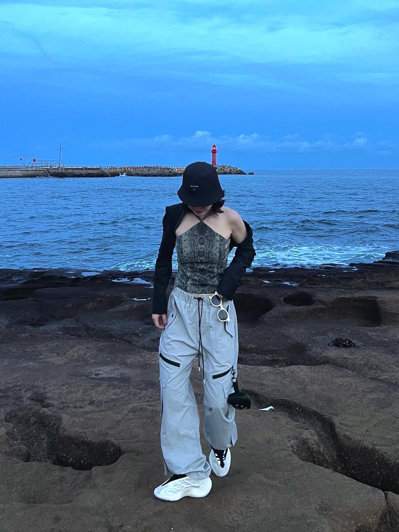 꿀벌이🐝 이지유 (@amelia_v) 님의 게시물 | KREAM