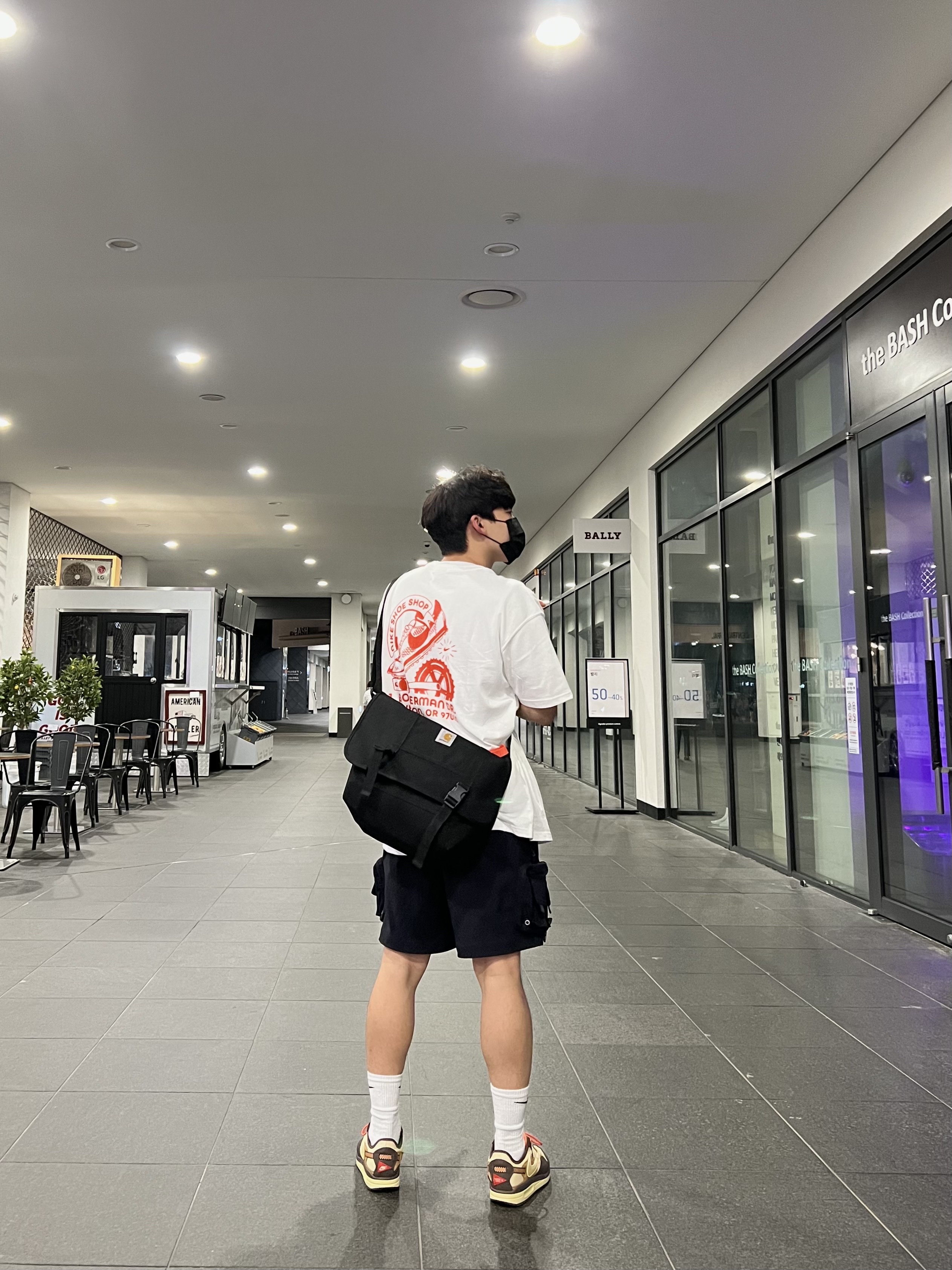 (@tech_s2) 님의 게시물 | KREAM