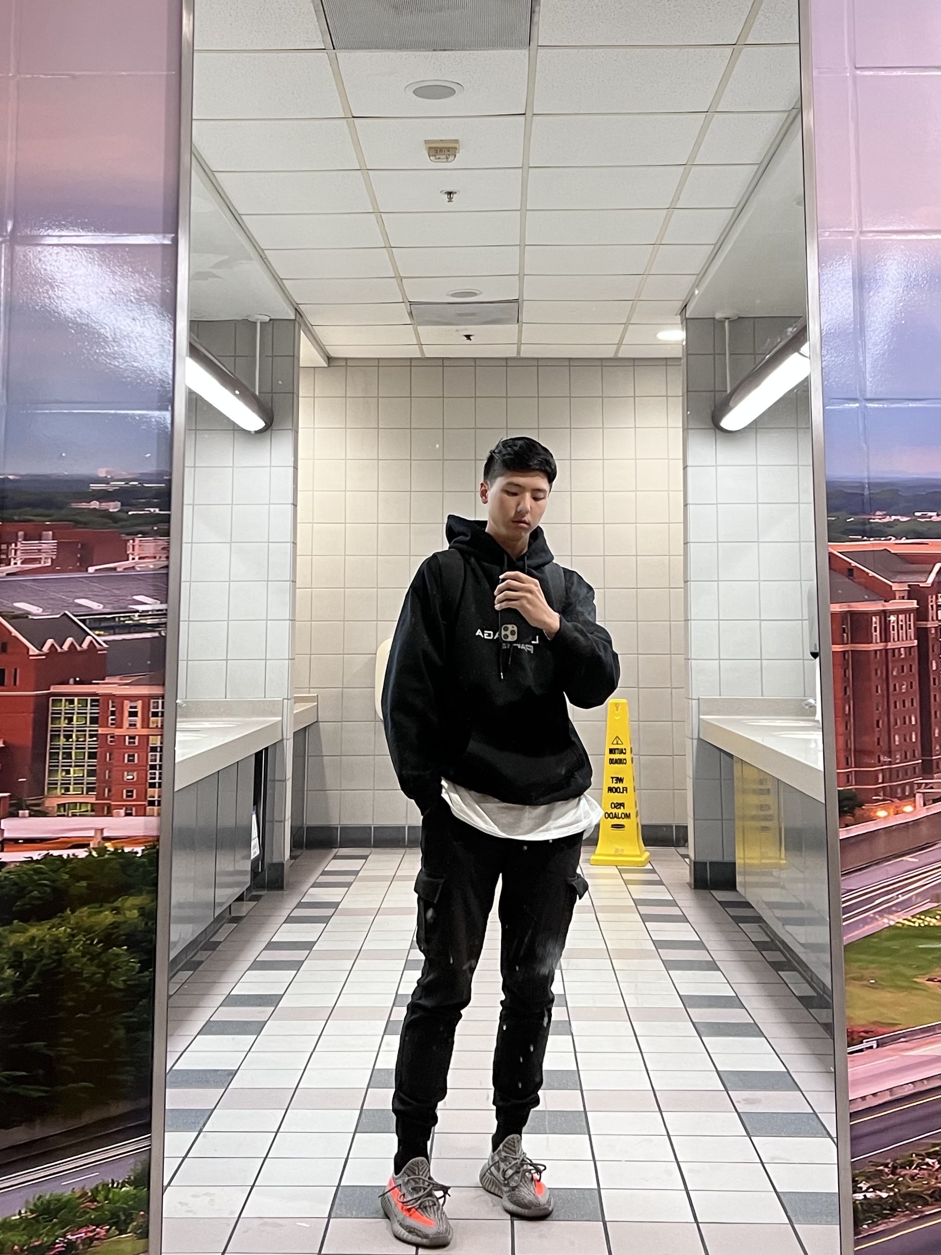 ️🌏 (@practica.lly) 님의 게시물 | KREAM