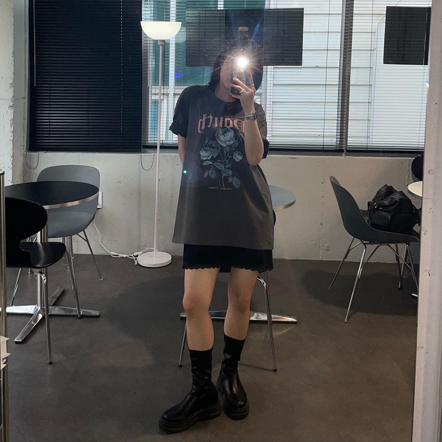 아저미 (@ajeomi_96_) 님의 게시물 | KREAM