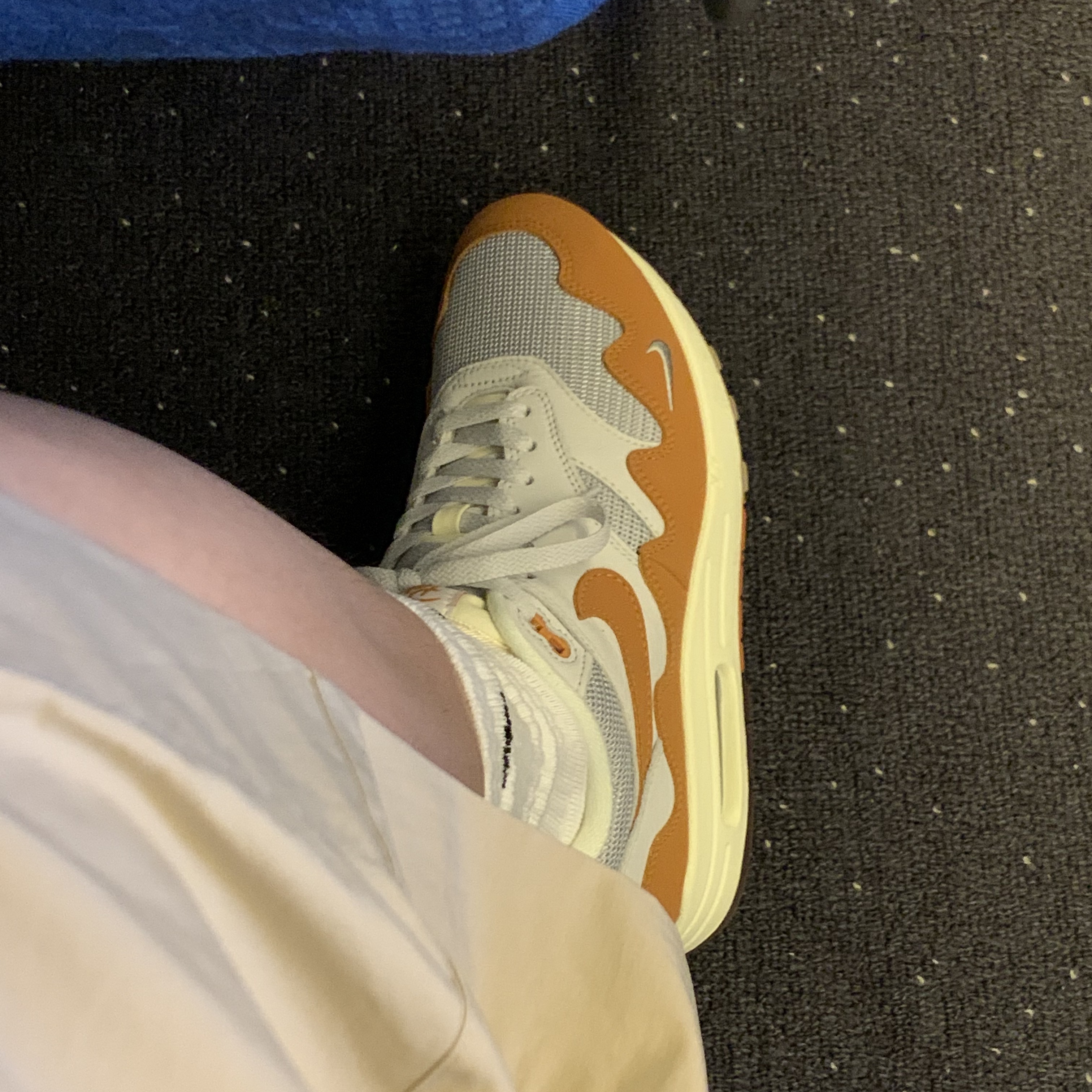 (@anything) 님의 게시물 | KREAM