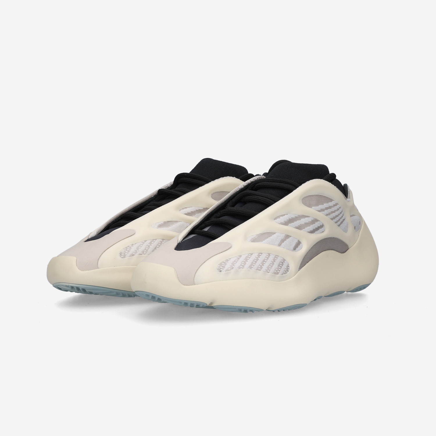 아디다스 이지 700 V3 아자엘 2022/2023 | KREAM