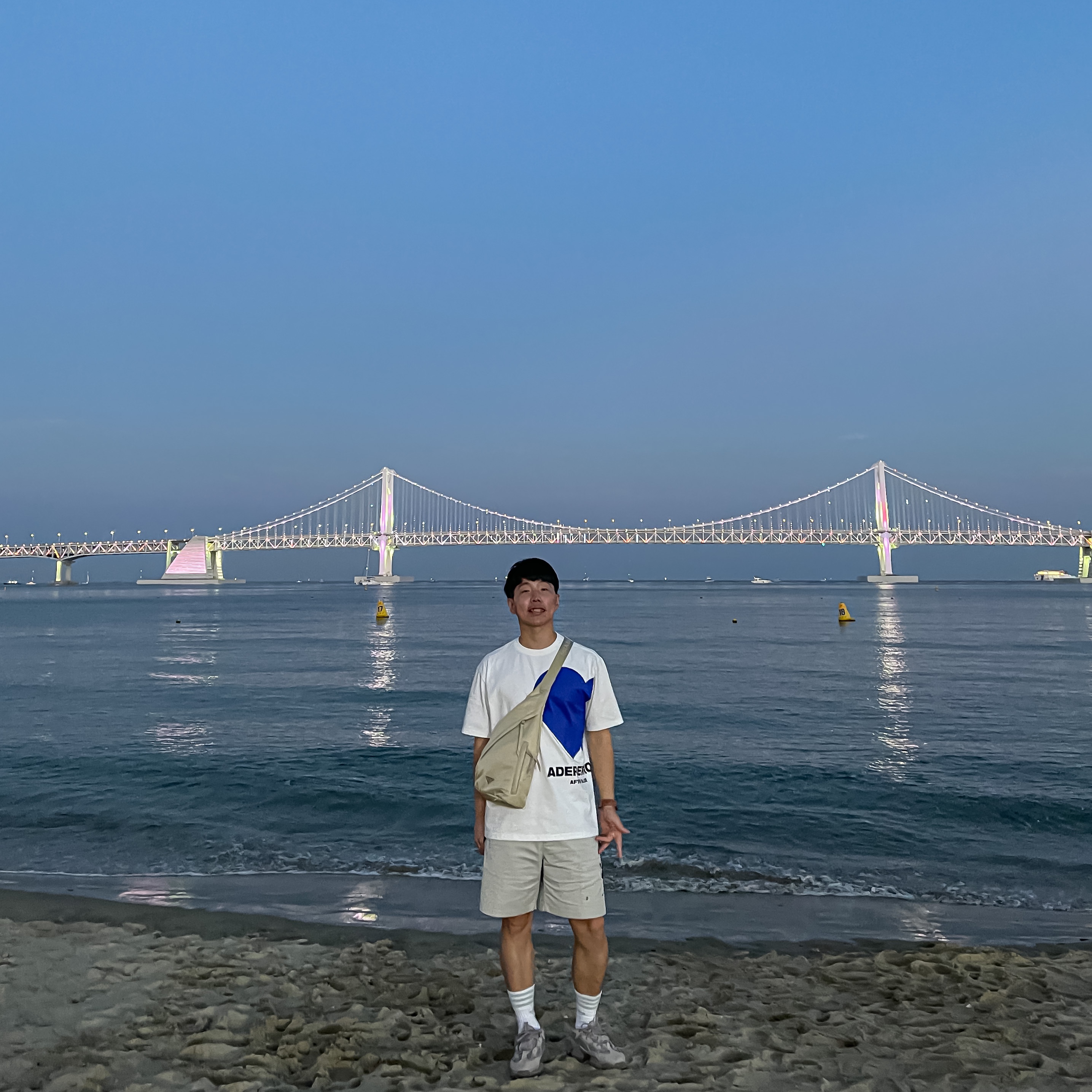 강지운 (@river_g_luck) 님의 게시물 | KREAM