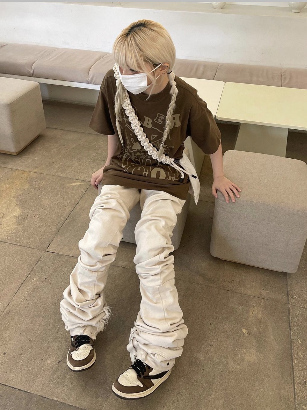 비 (@bee__ss) 님의 게시물 | KREAM