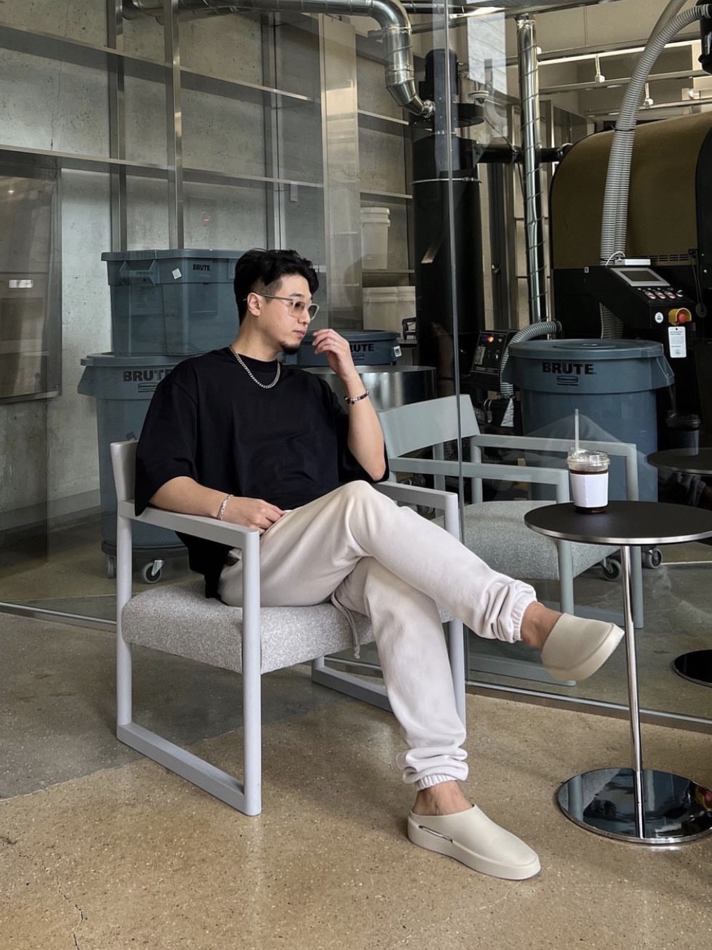 Jay (@jaytranada) 님의 게시물 | KREAM