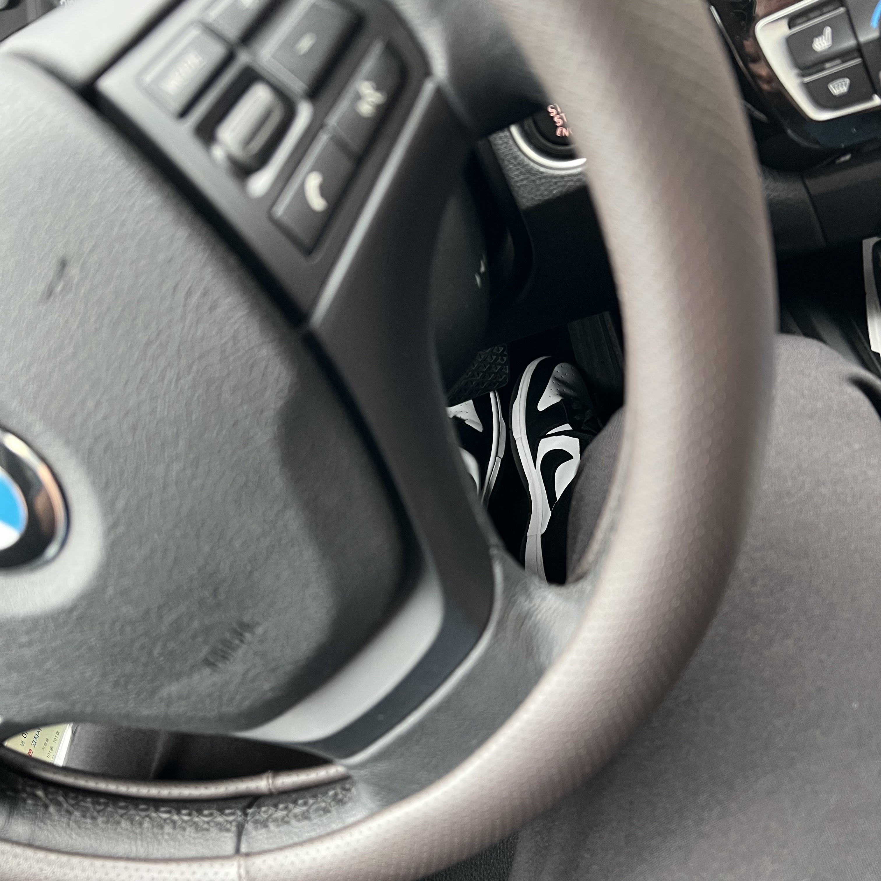 달콤한인생 (@handsome_devil) 님의 게시물 | KREAM