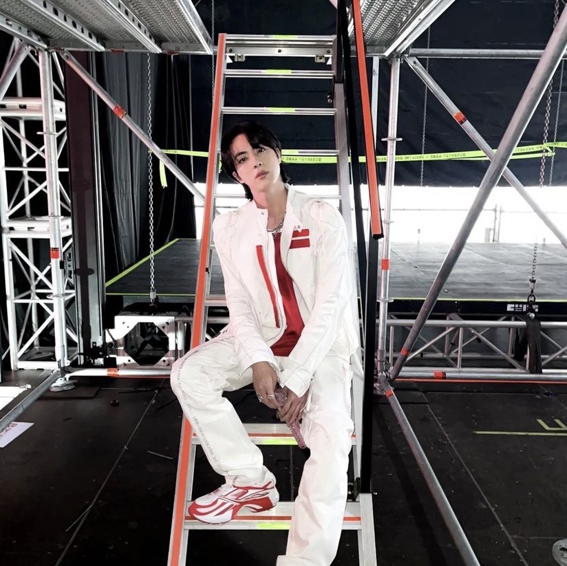 (@danielwcho) 님의 게시물 | KREAM