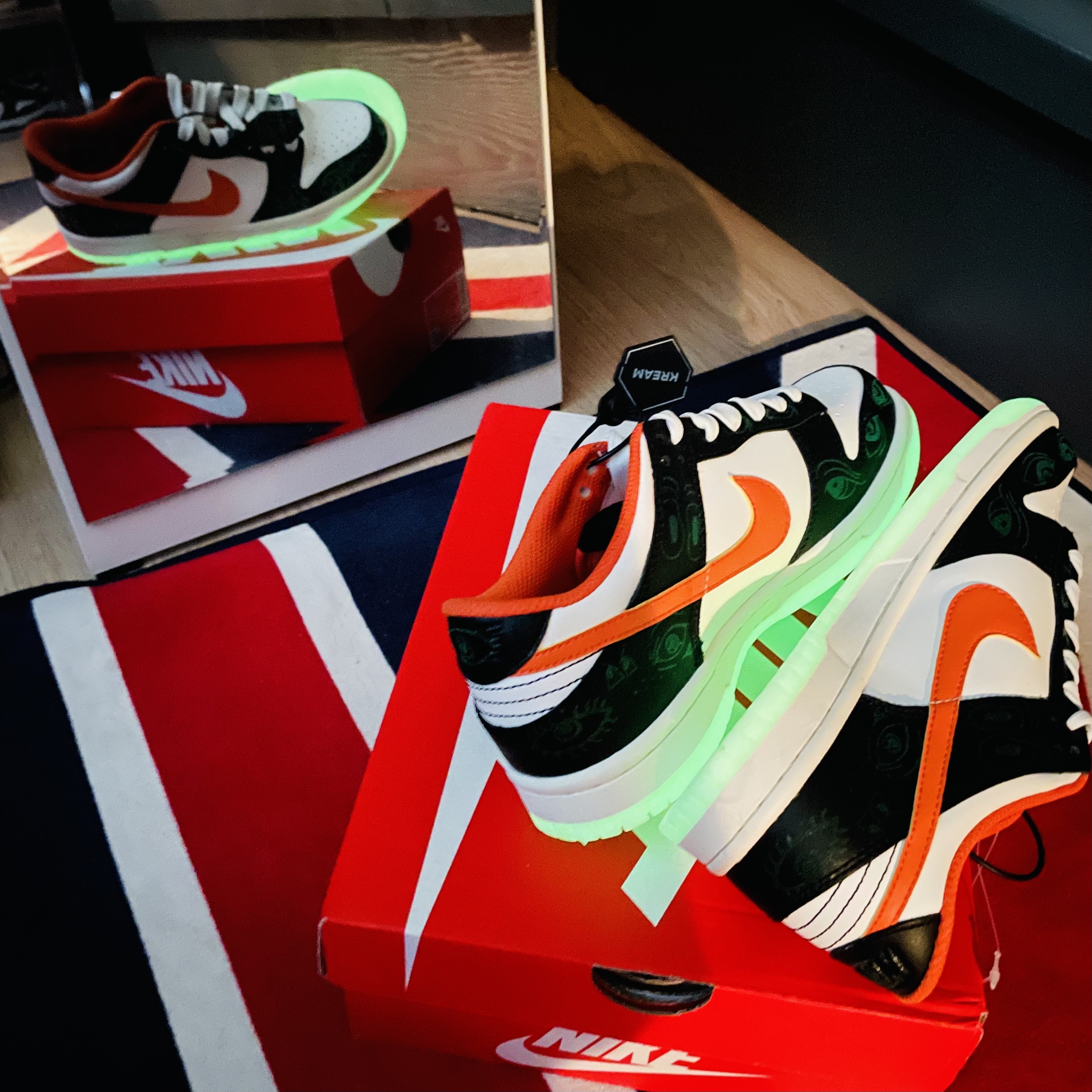 y_230 (@y_230) 님의 게시물 | KREAM