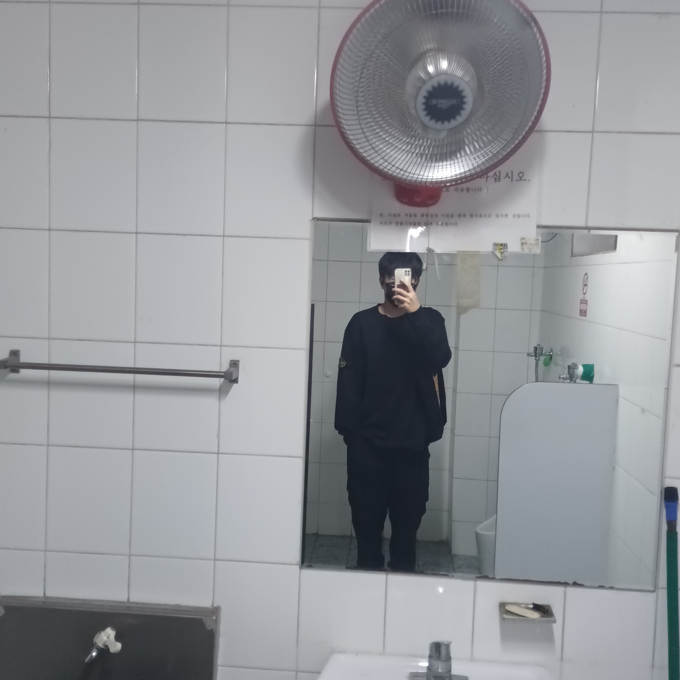 수차니 (@bendanwow) 님의 게시물 | KREAM