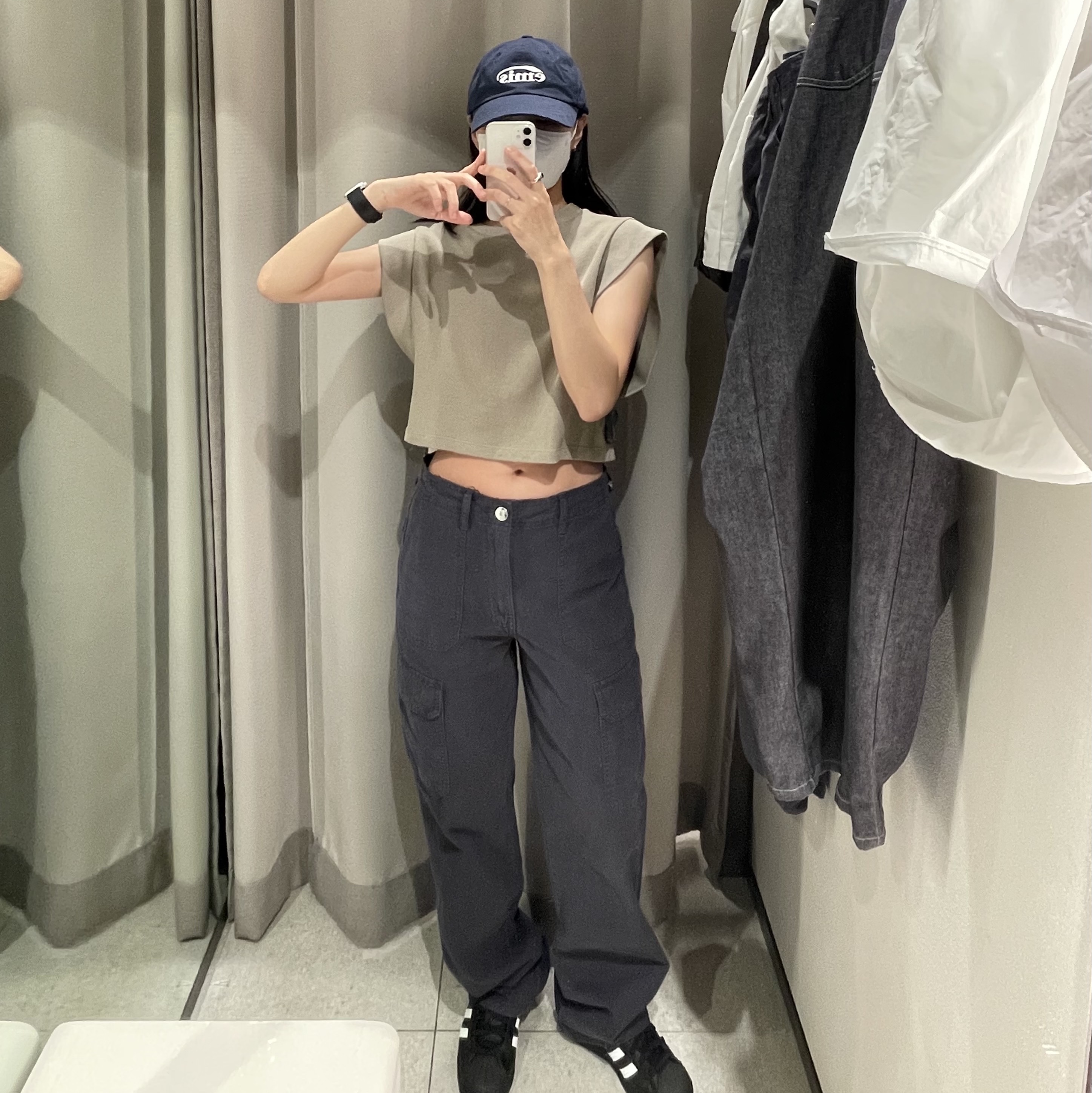 유담 (@udam_) 님의 게시물 | KREAM