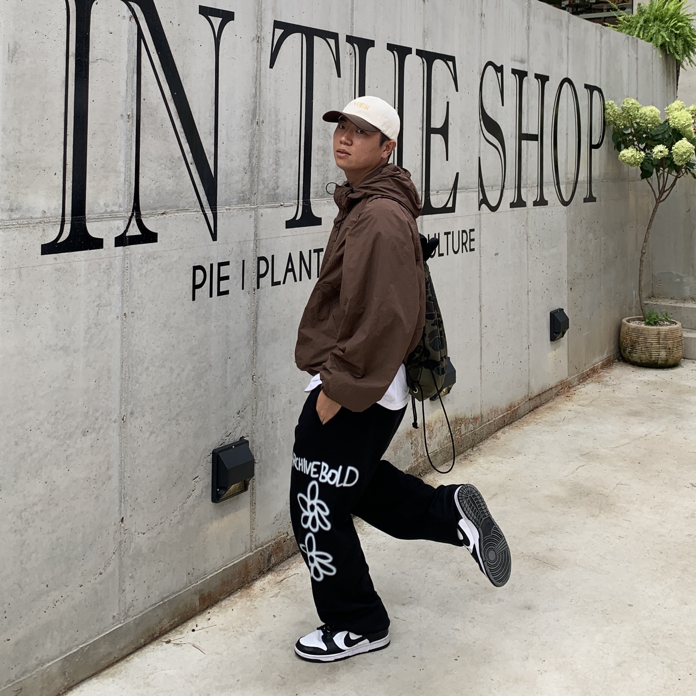 현키얌 (@hyeonkiyam) 님의 게시물 | KREAM