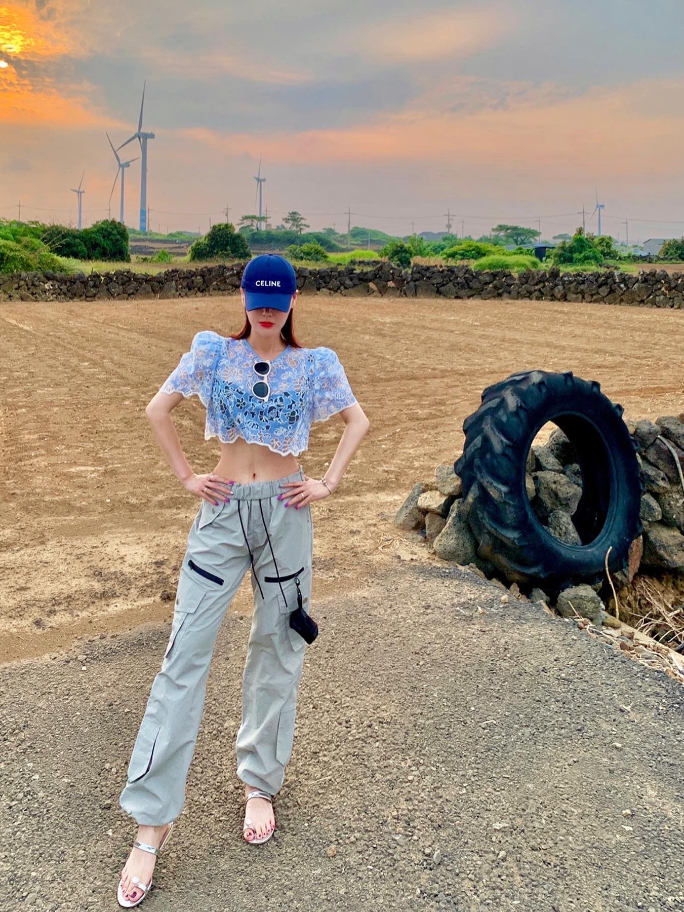 꿀벌이🐝 이지유 (@amelia_v) 님의 게시물 | KREAM