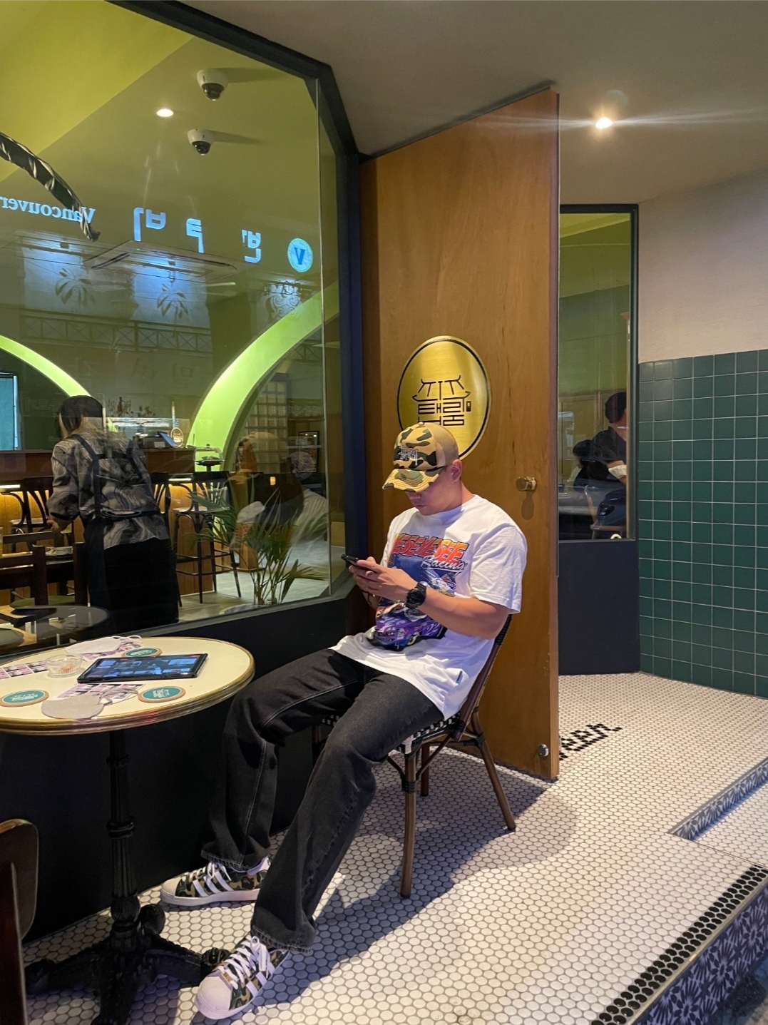 맹이 (@maeng_e) 님의 게시물 | KREAM