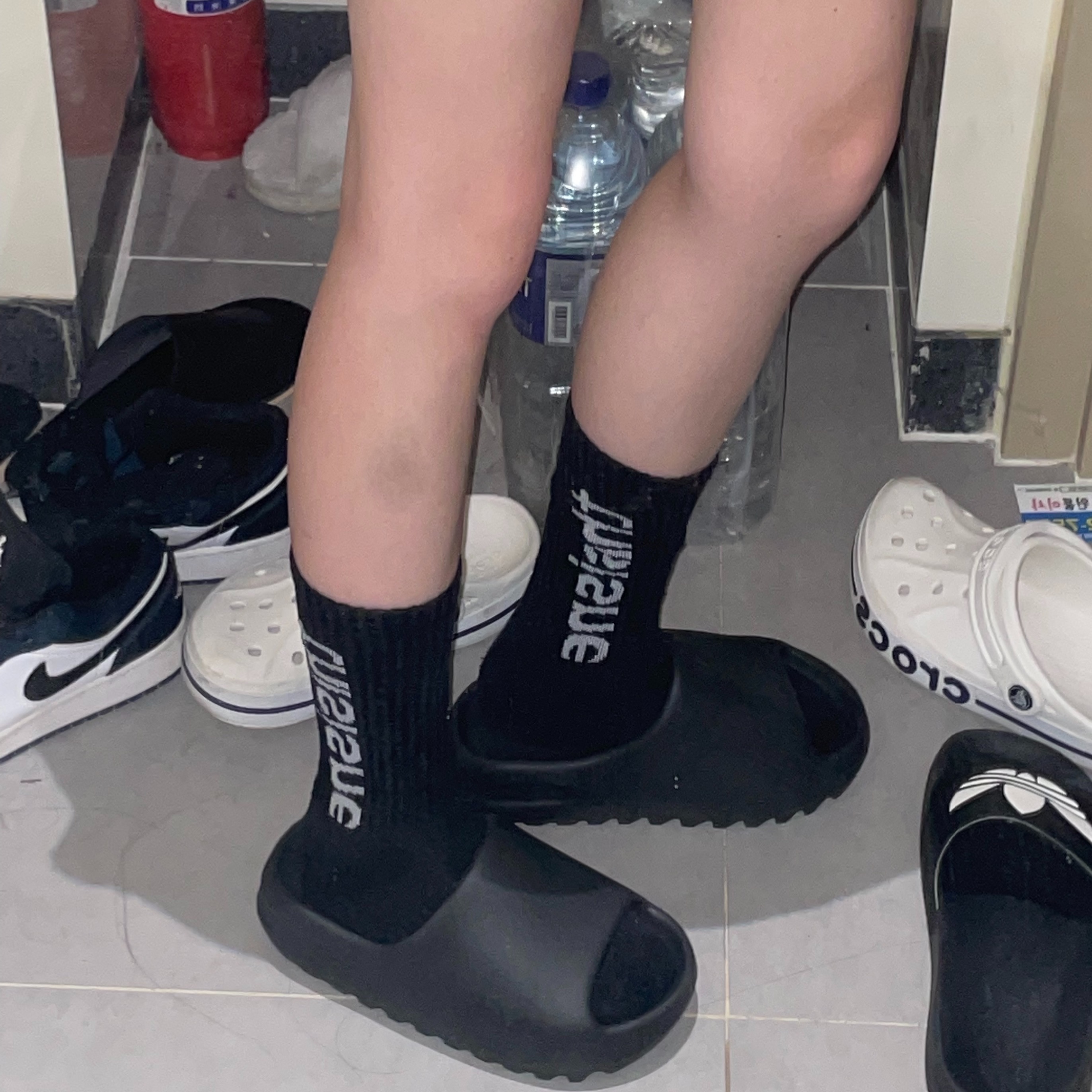 변달옹 (@d._.arong) 님의 게시물 | KREAM