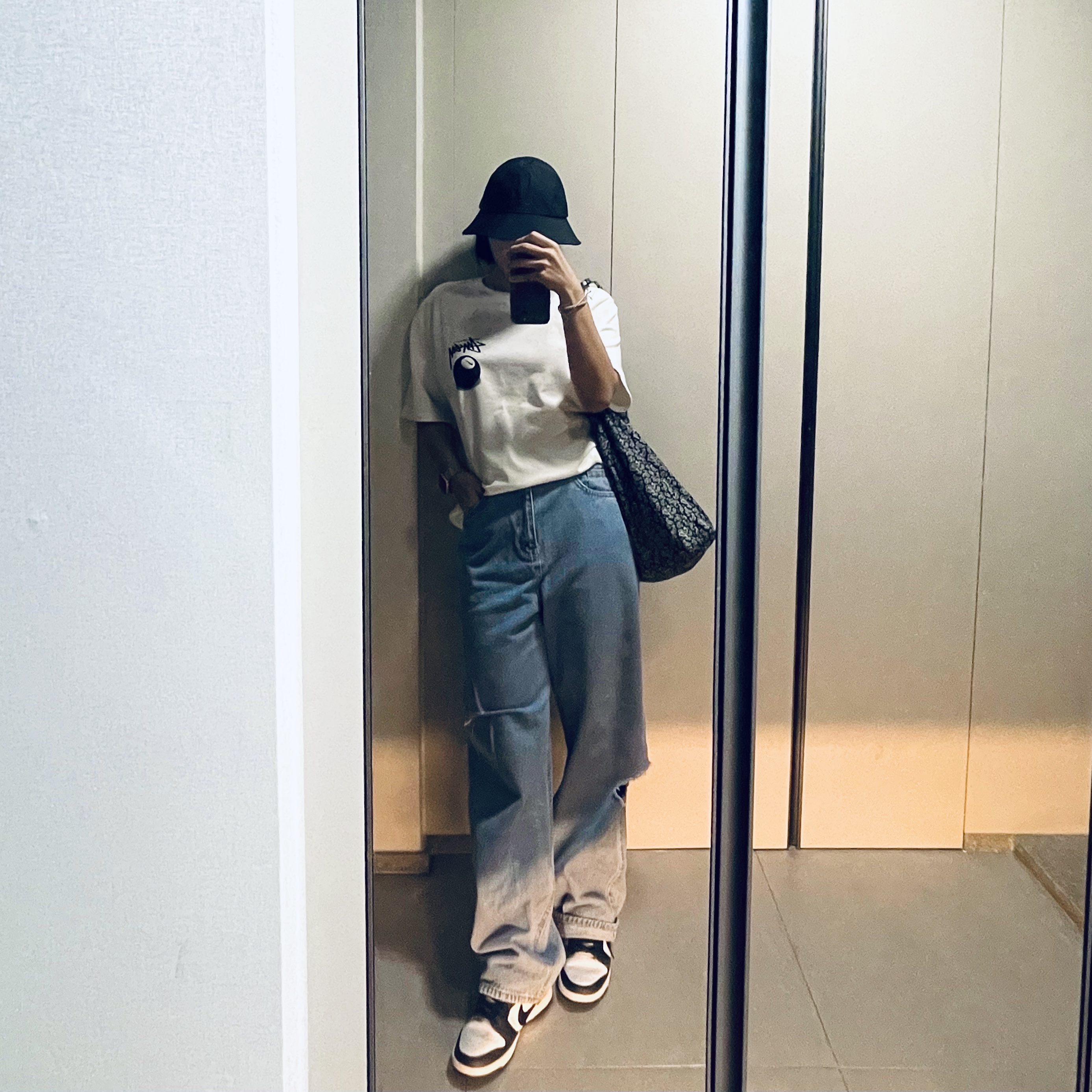 찌니 (@yeady_zini) 님의 게시물 | KREAM