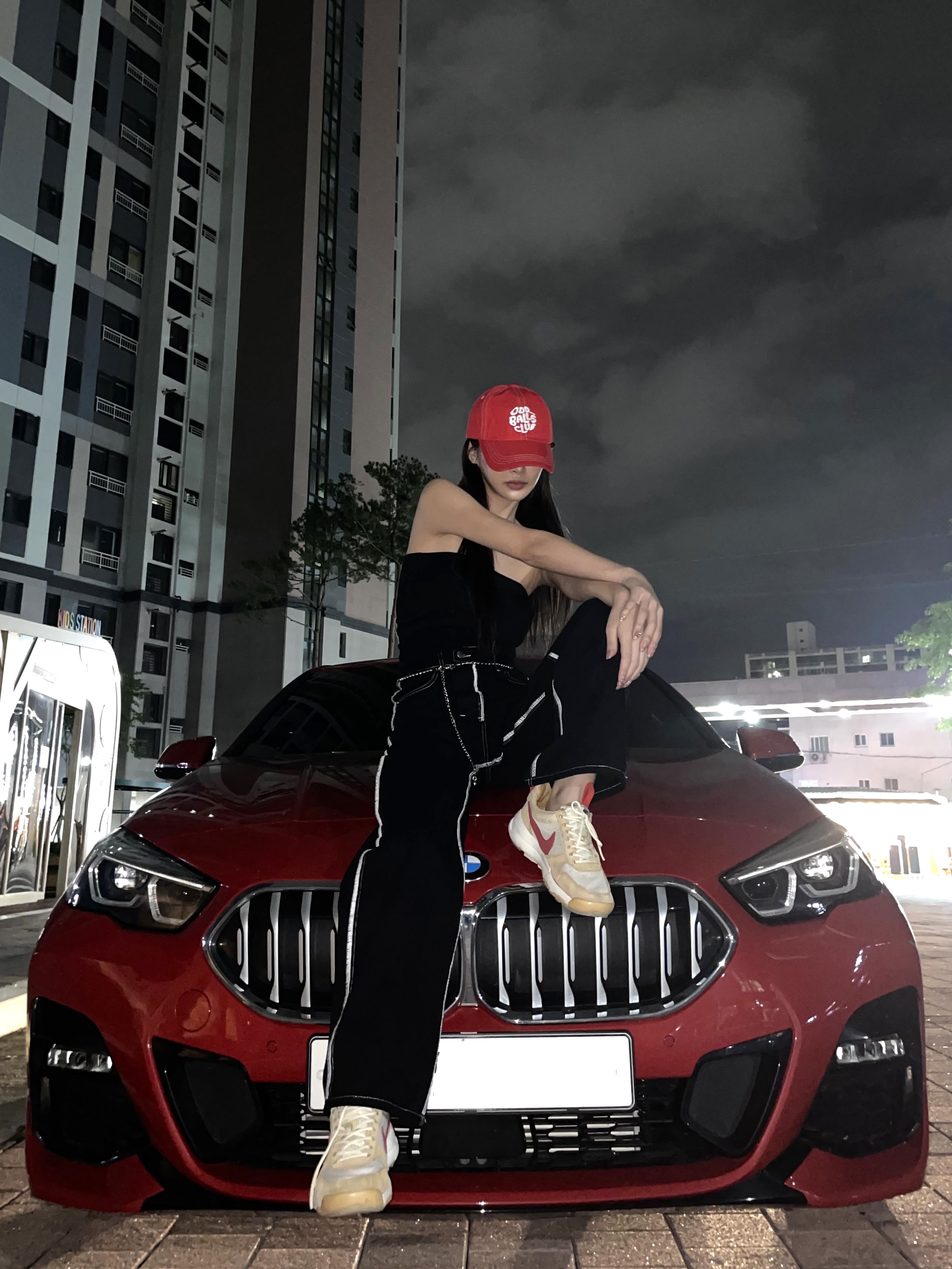 (@_hj1114) 님의 게시물 | KREAM