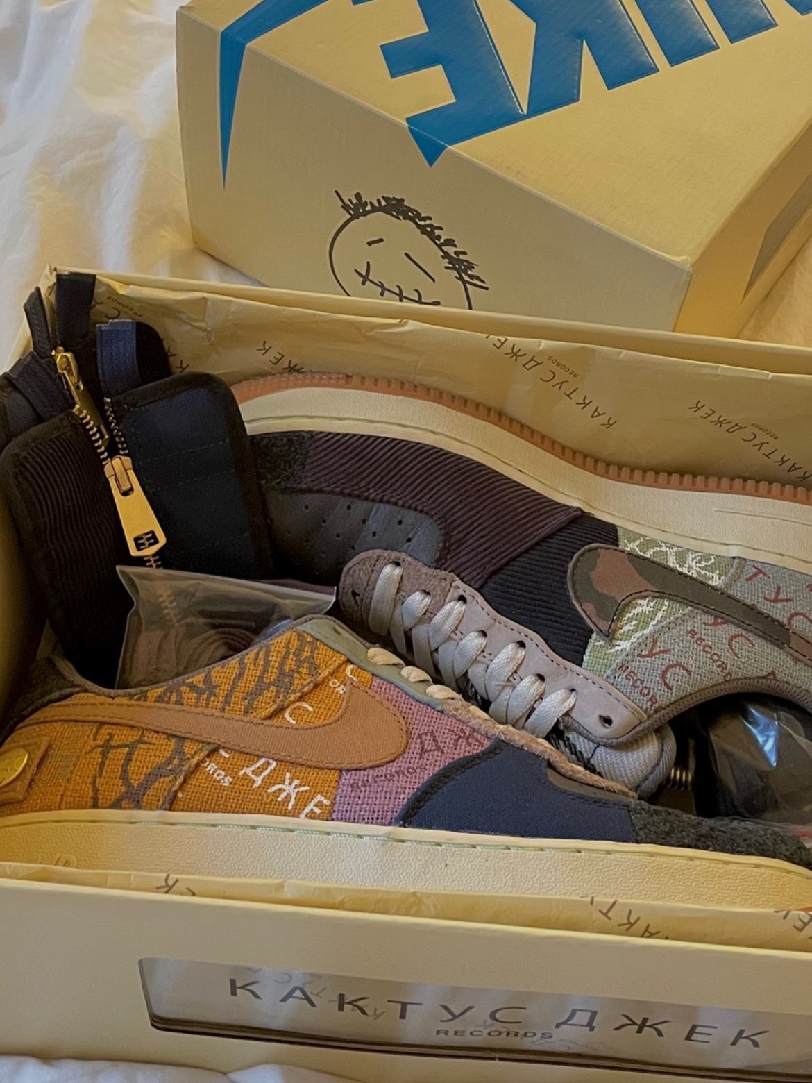 jjjj (@jjyskxg) 님의 게시물 | KREAM