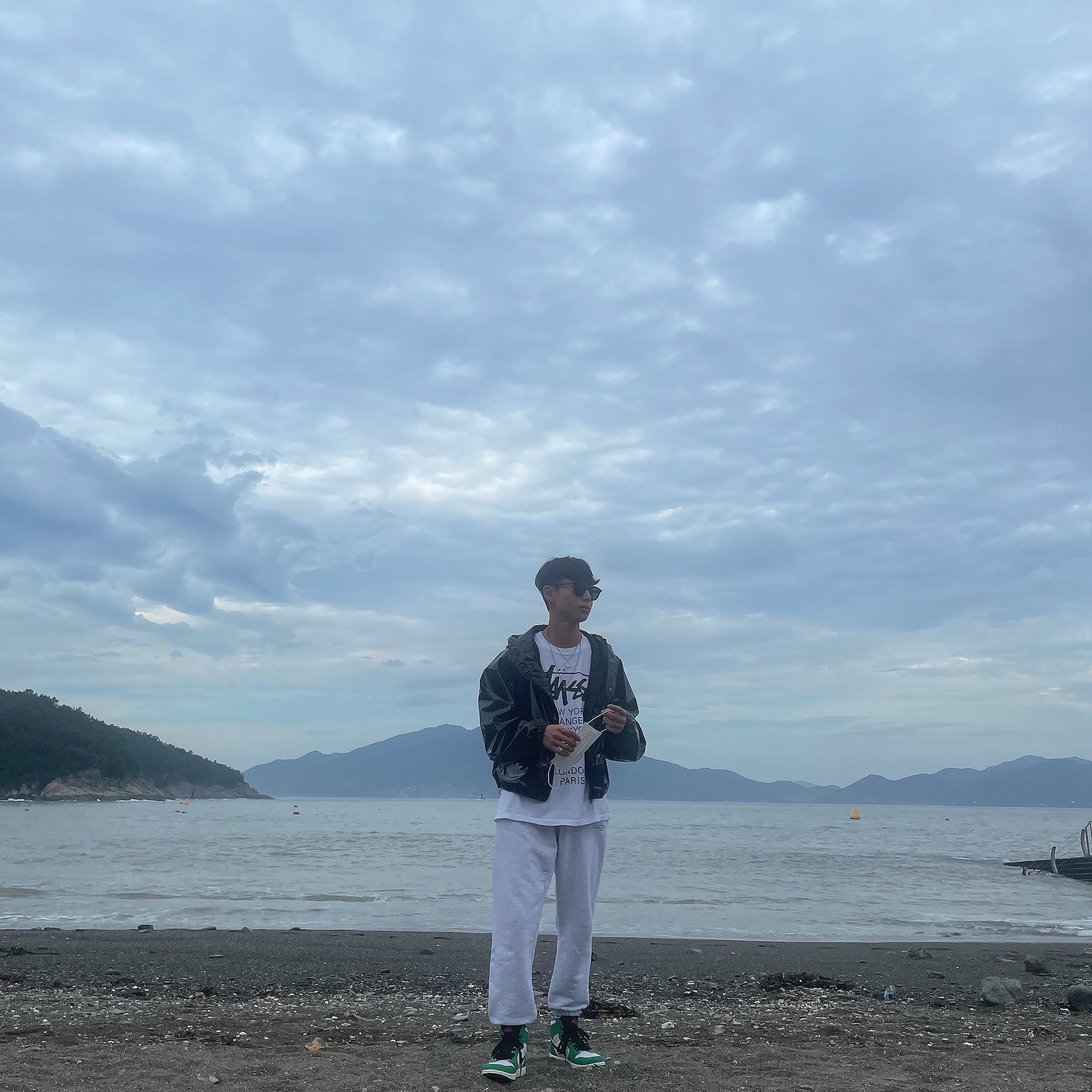 우석 (@uu_seok) 님의 게시물 | KREAM