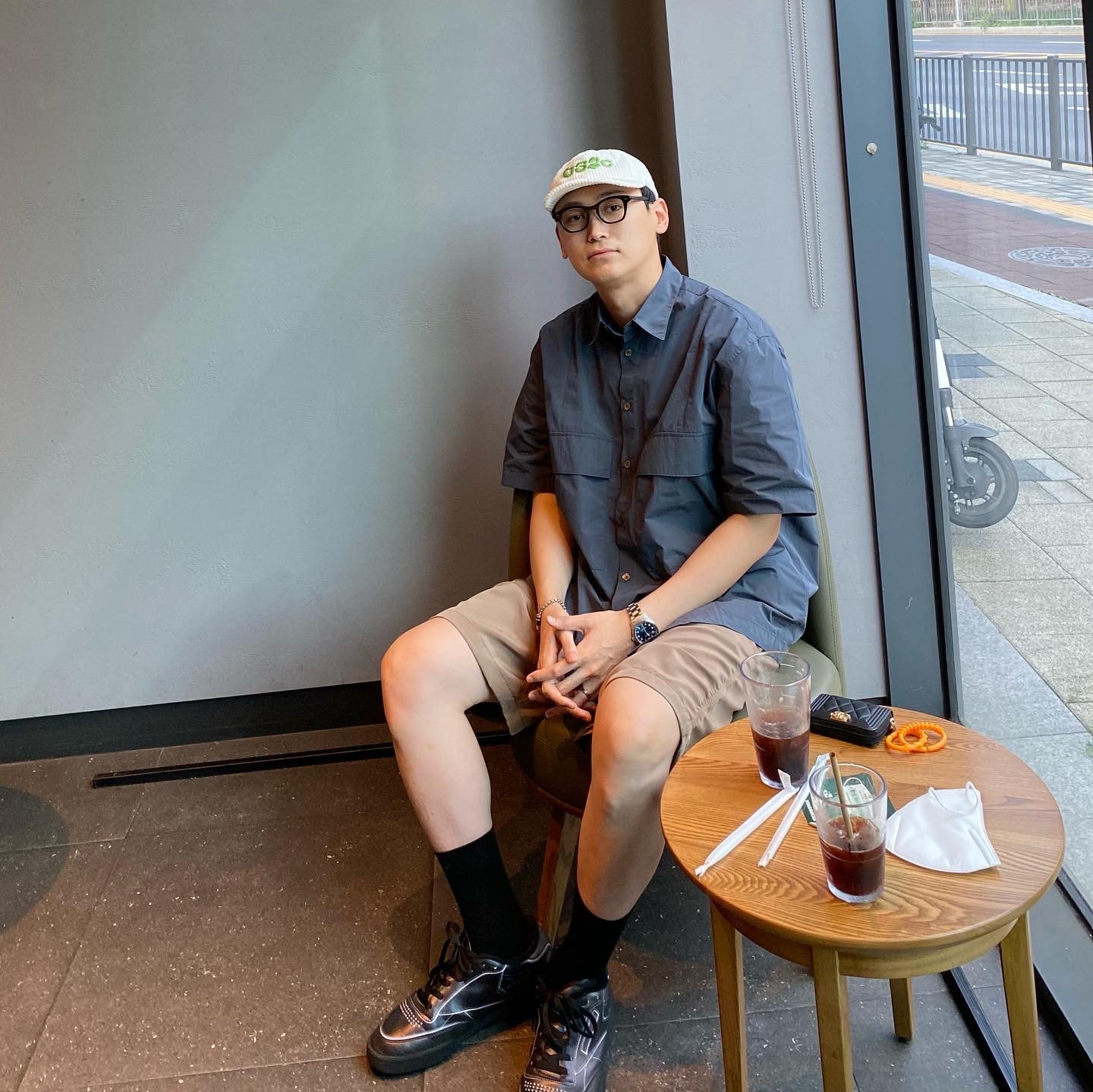 장롱이 (@_zanglong) 님의 게시물 | KREAM