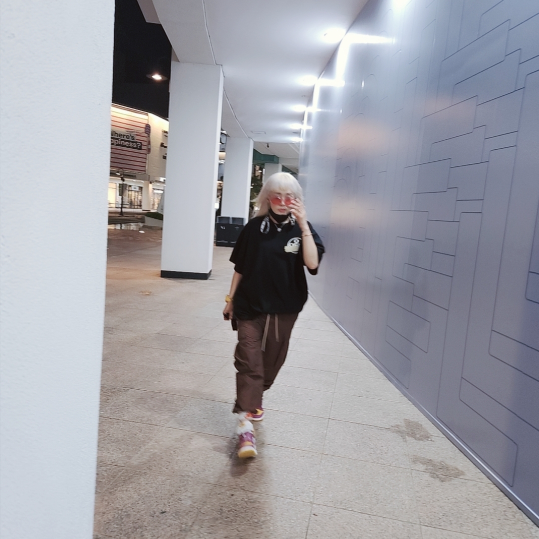 RING.ZI (@ringzi) 님의 게시물 | KREAM