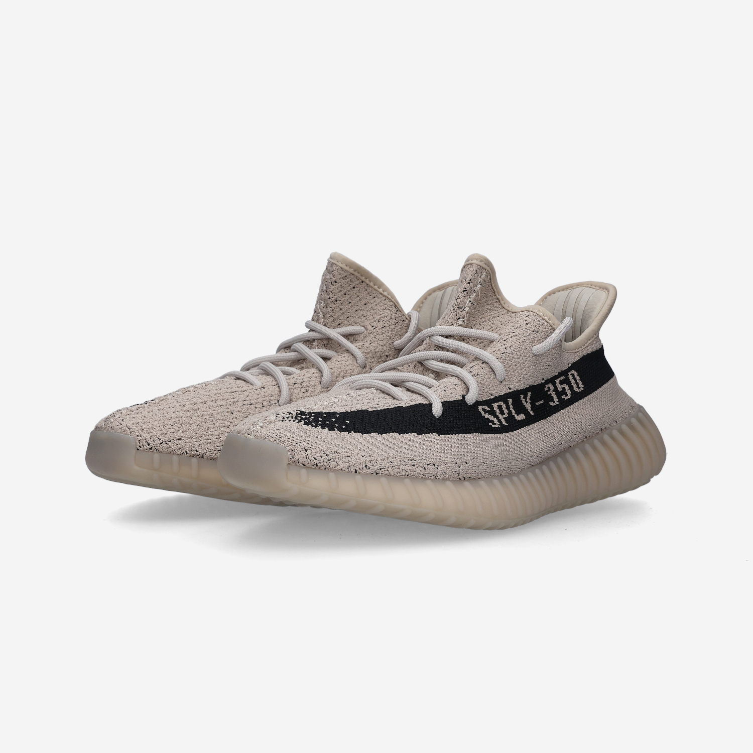 아디다스 이지 부스트 350 V2 슬레이트 코어 블랙 | KREAM