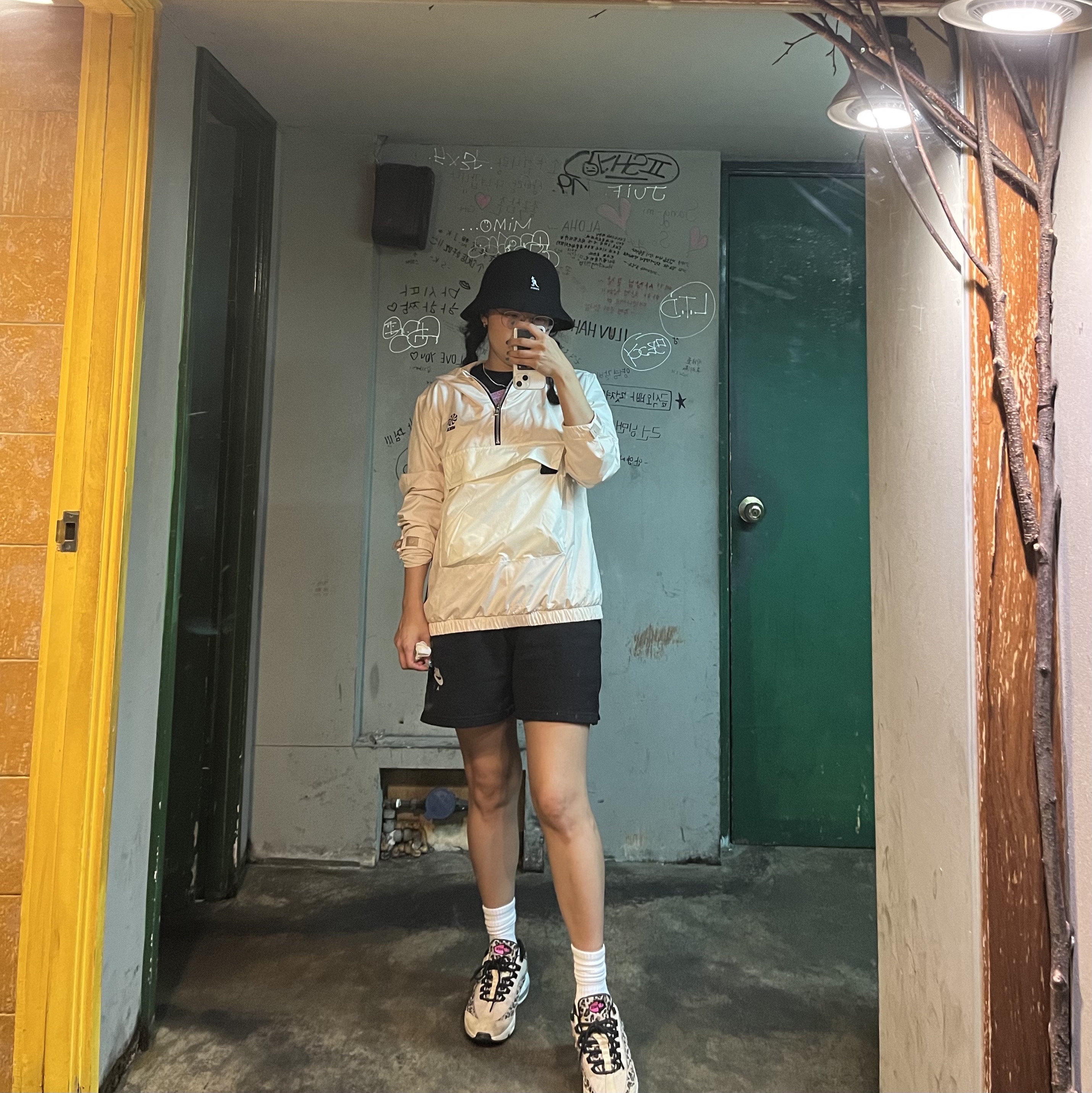 C h o 🧡 (@chocho) 님의 게시물 | KREAM